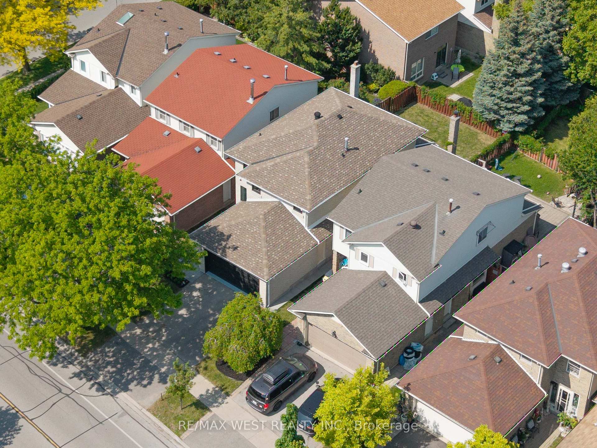 343 Mullen Drive, Vaughan, ON L4J 2P9