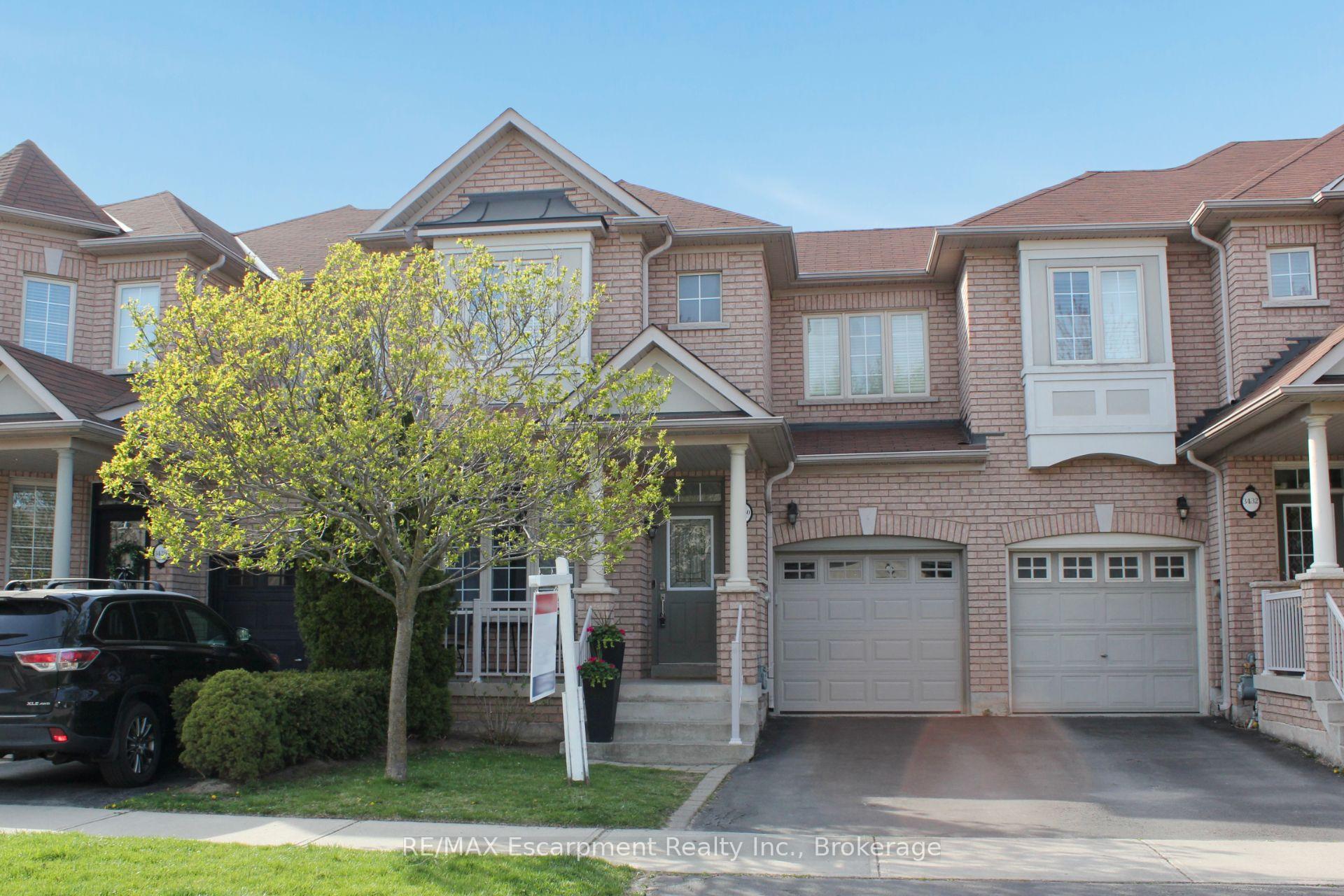 3430 Hayhurst Crescent, Oakville, ON L6L 6W9