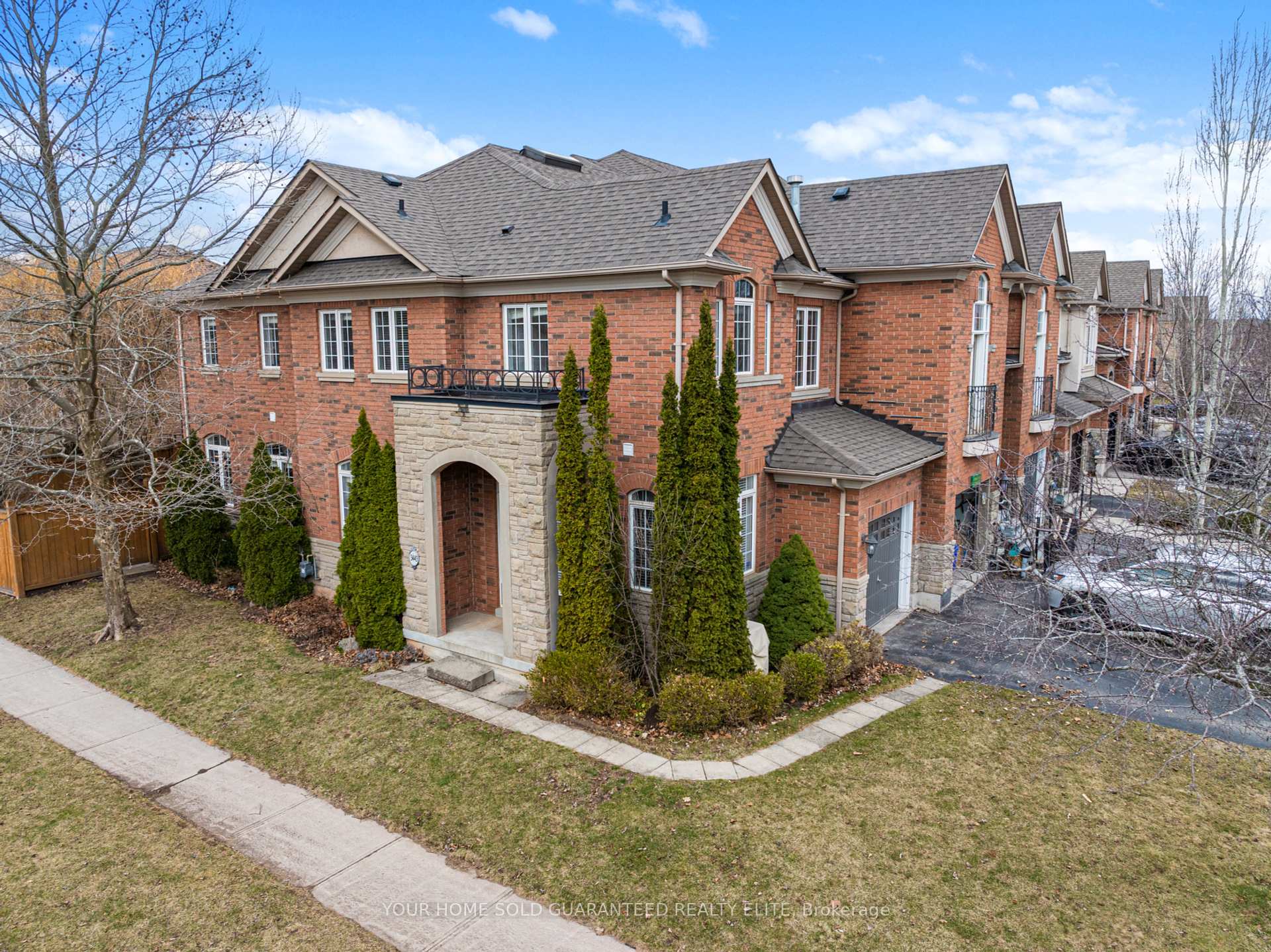 3443 Wavecrest Street, Oakville, ON L6L 6T8