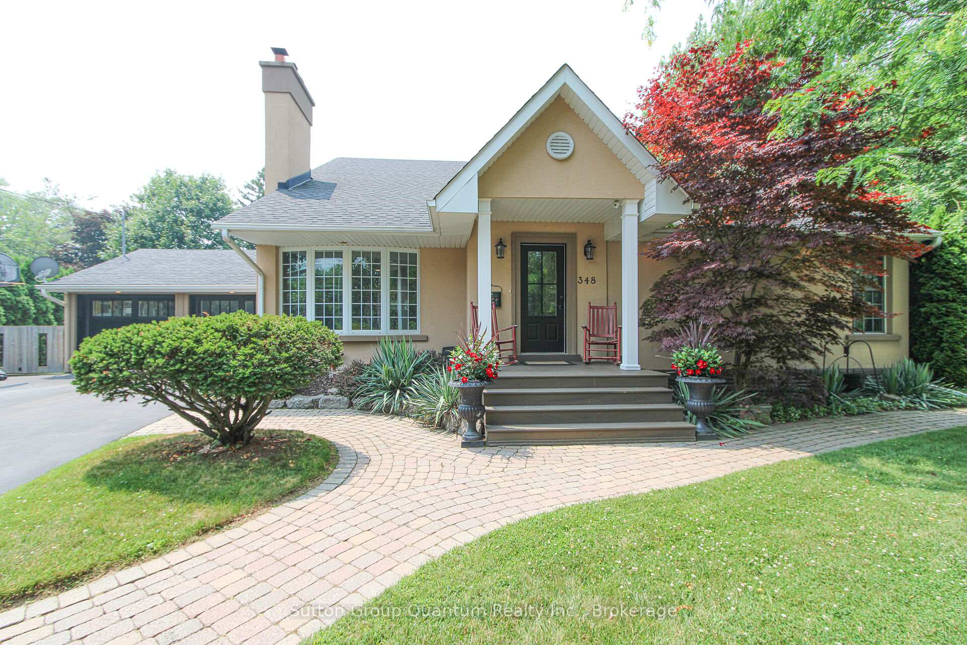 348 Sandhurst Drive, Oakville, ON L6L 3Y6