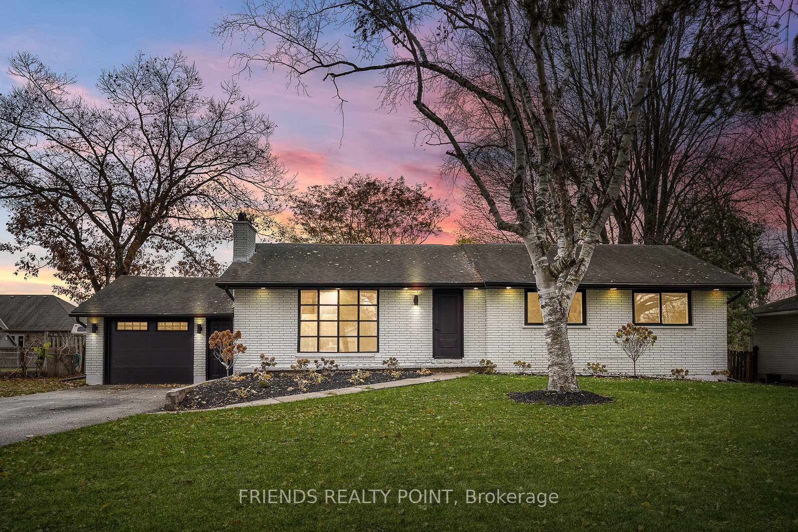 349 Victoria Street E, New Tecumseth, ON L9R 1J7