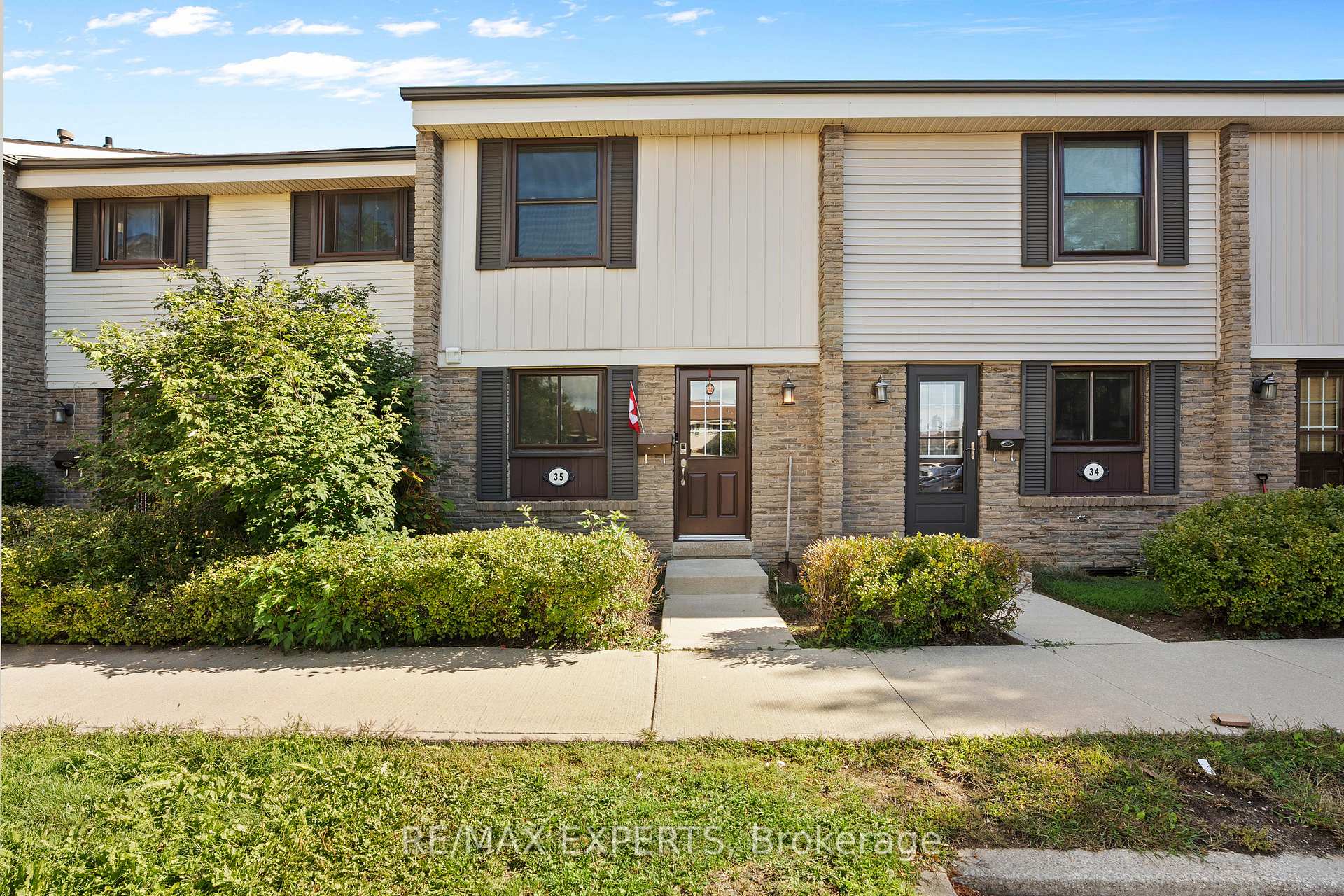35 - 2779 Gananoque Drive, Mississauga, ON L5N 2E4