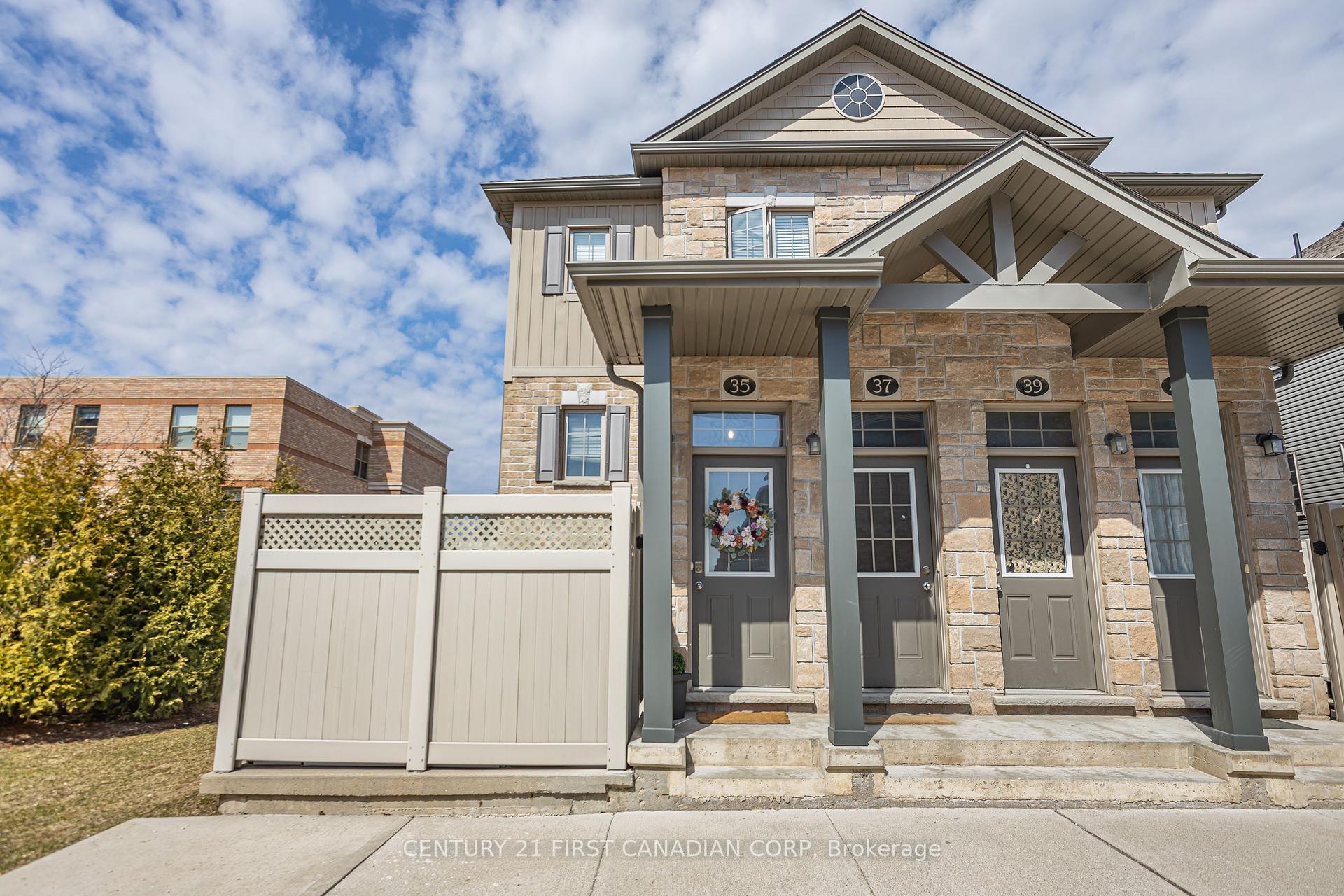 35 - 3200 Singleton Avenue, London, ON N6L 0C7