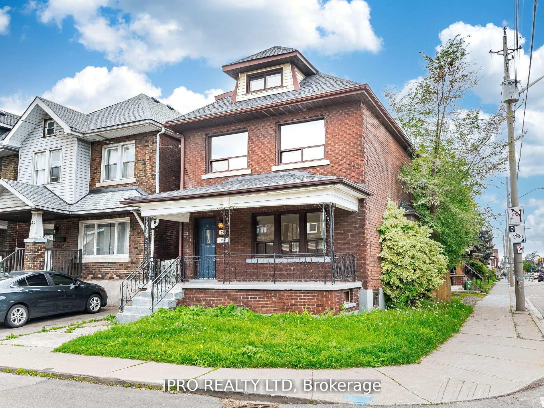 35 Chestnut Avenue, Hamilton, ON L8L 6K5