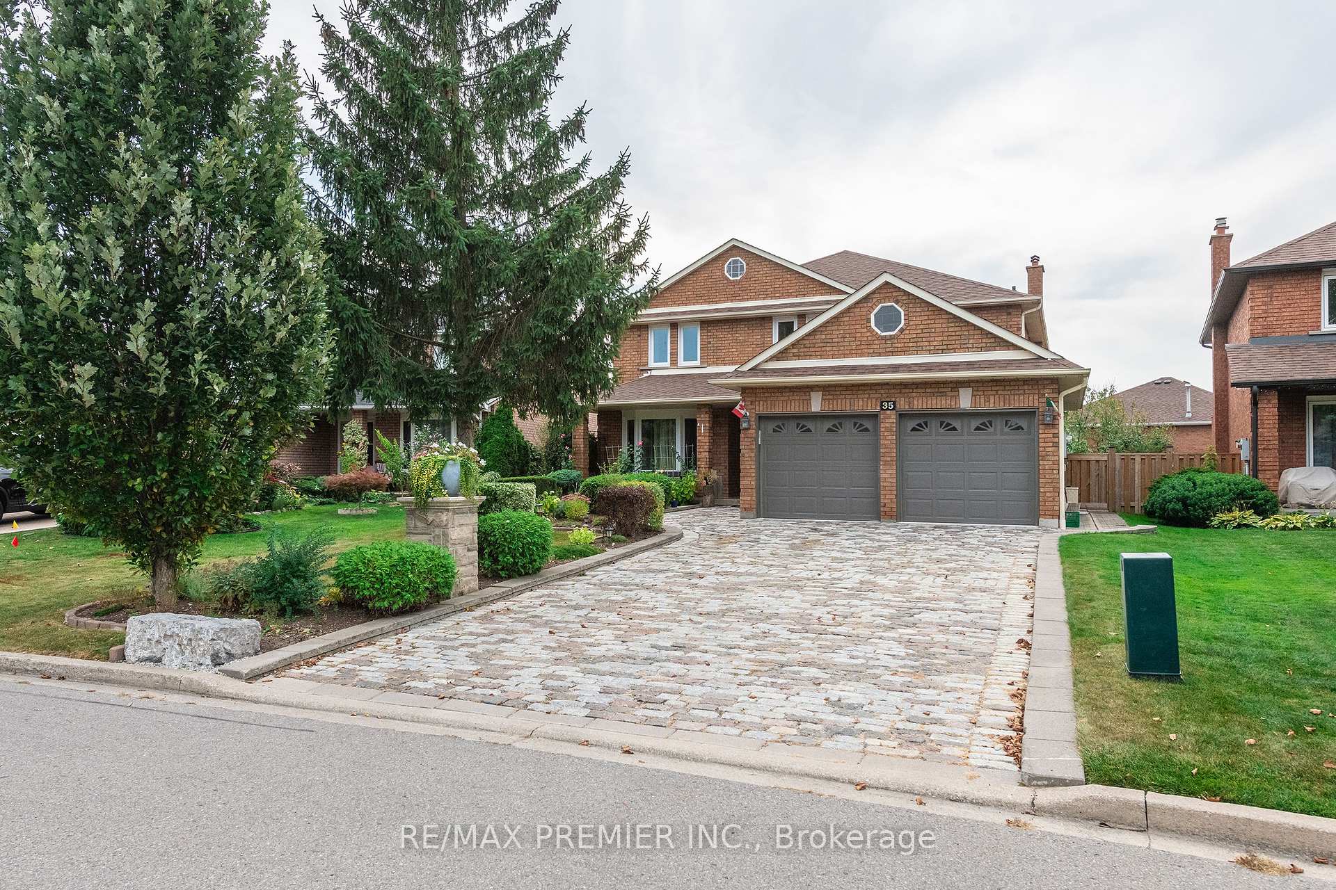 35 Cristina Crescent, Vaughan, ON L4L 7X1