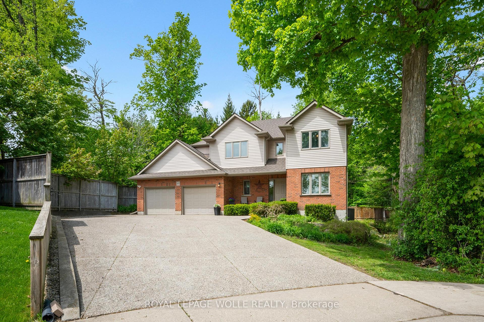 35 Dayman Court, Kitchener, ON N2M 3A1