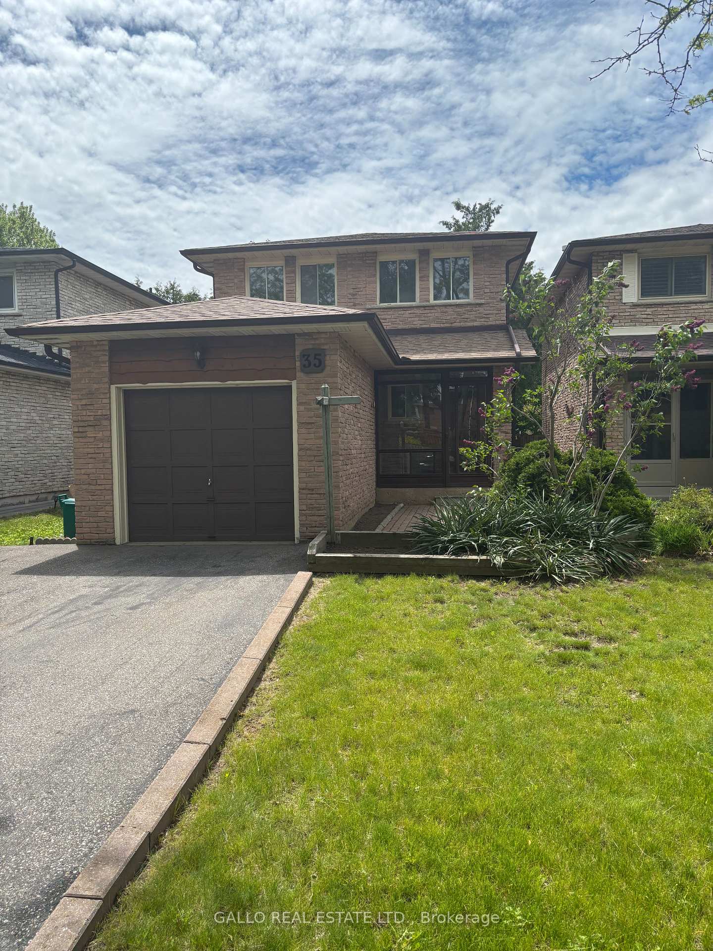 35 Delmark Boulevard, Markham, ON L3P 3Z1