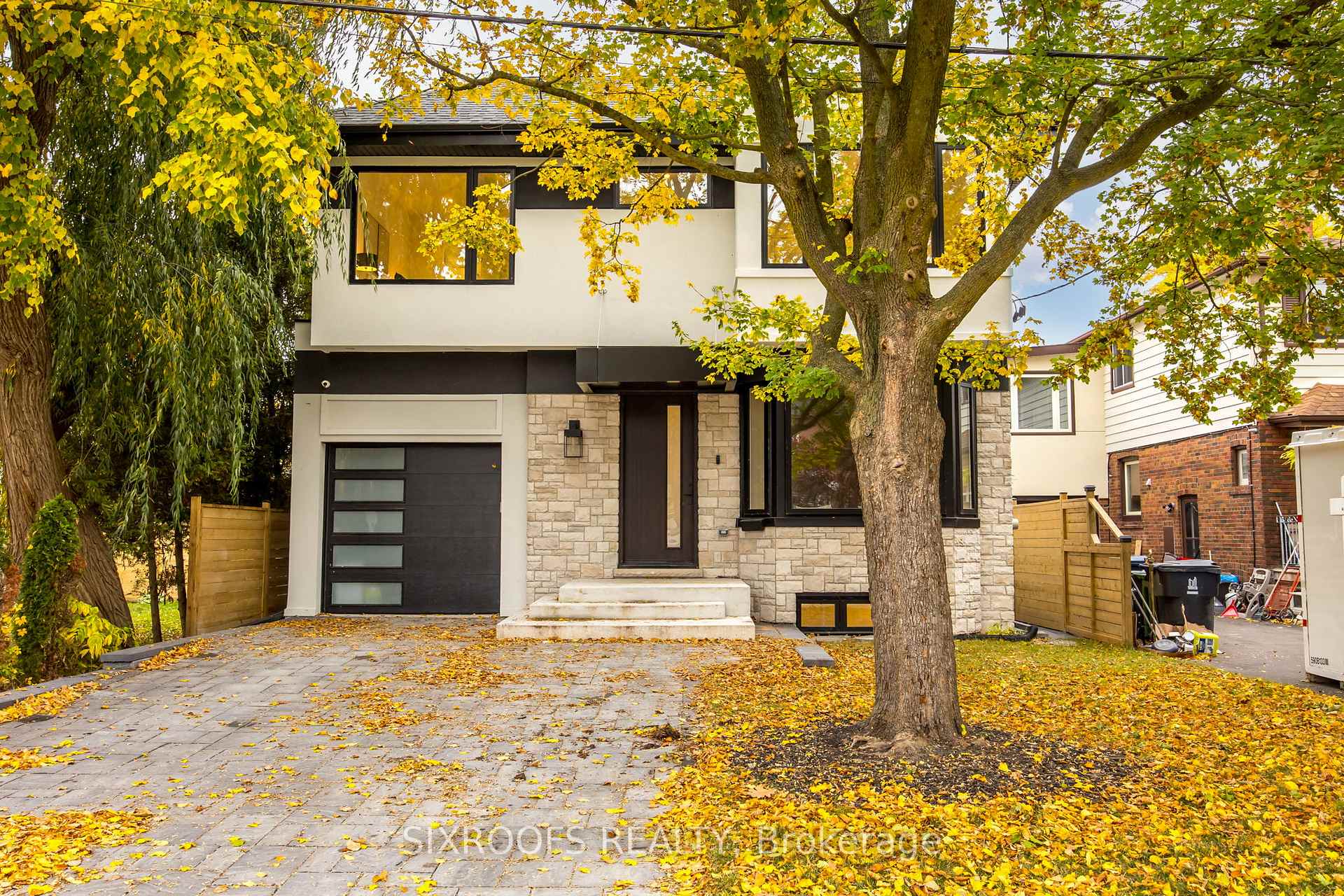 35 Emerald Crescent, Toronto, ON M8V 2B3