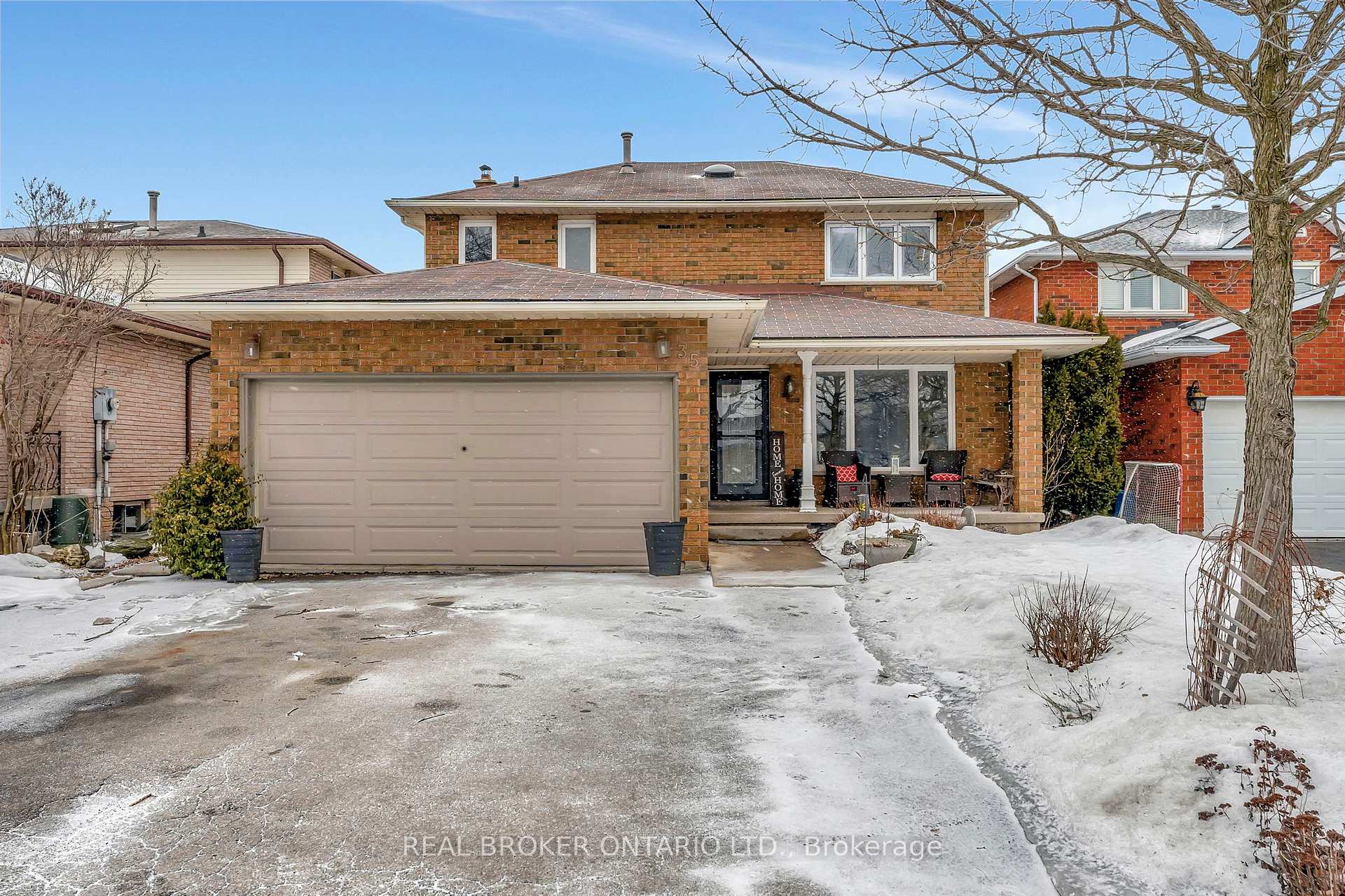 35 Josephine Drive, Hamilton, ON L9B 1Z8