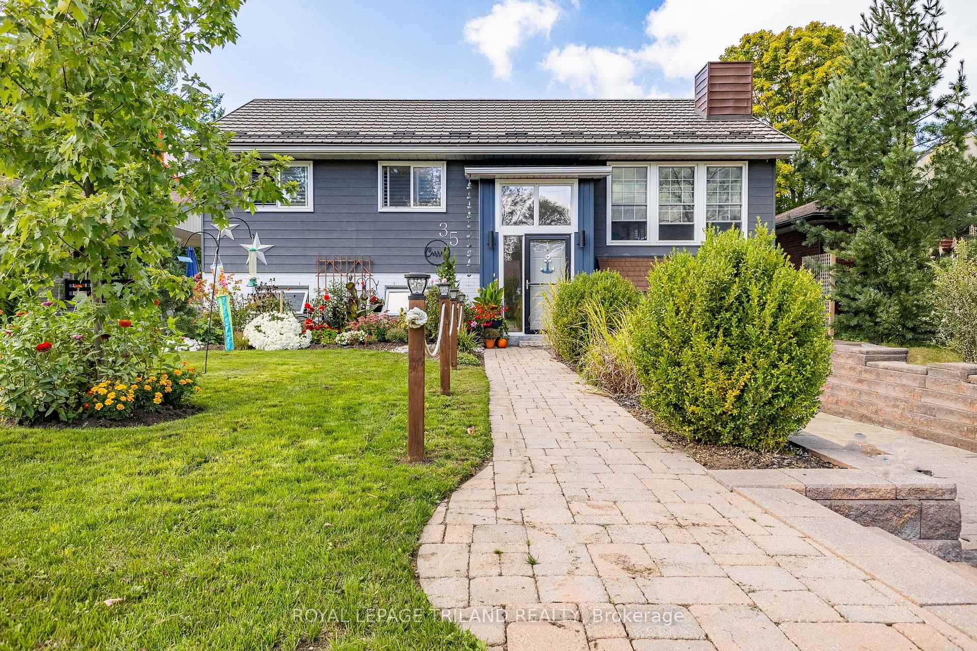 35 Orchard Road, Lambton Shores, ON N0M 1T0