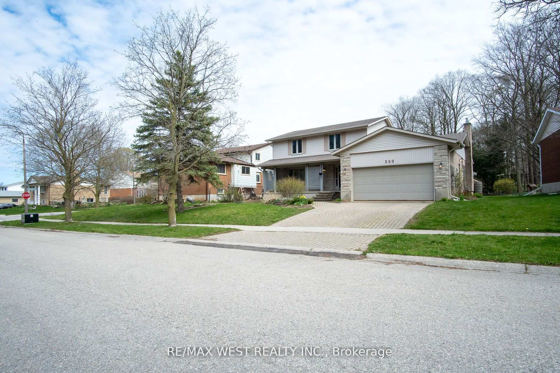 350 Thorncrest Drive W, Waterloo, ON N2L 5R7
