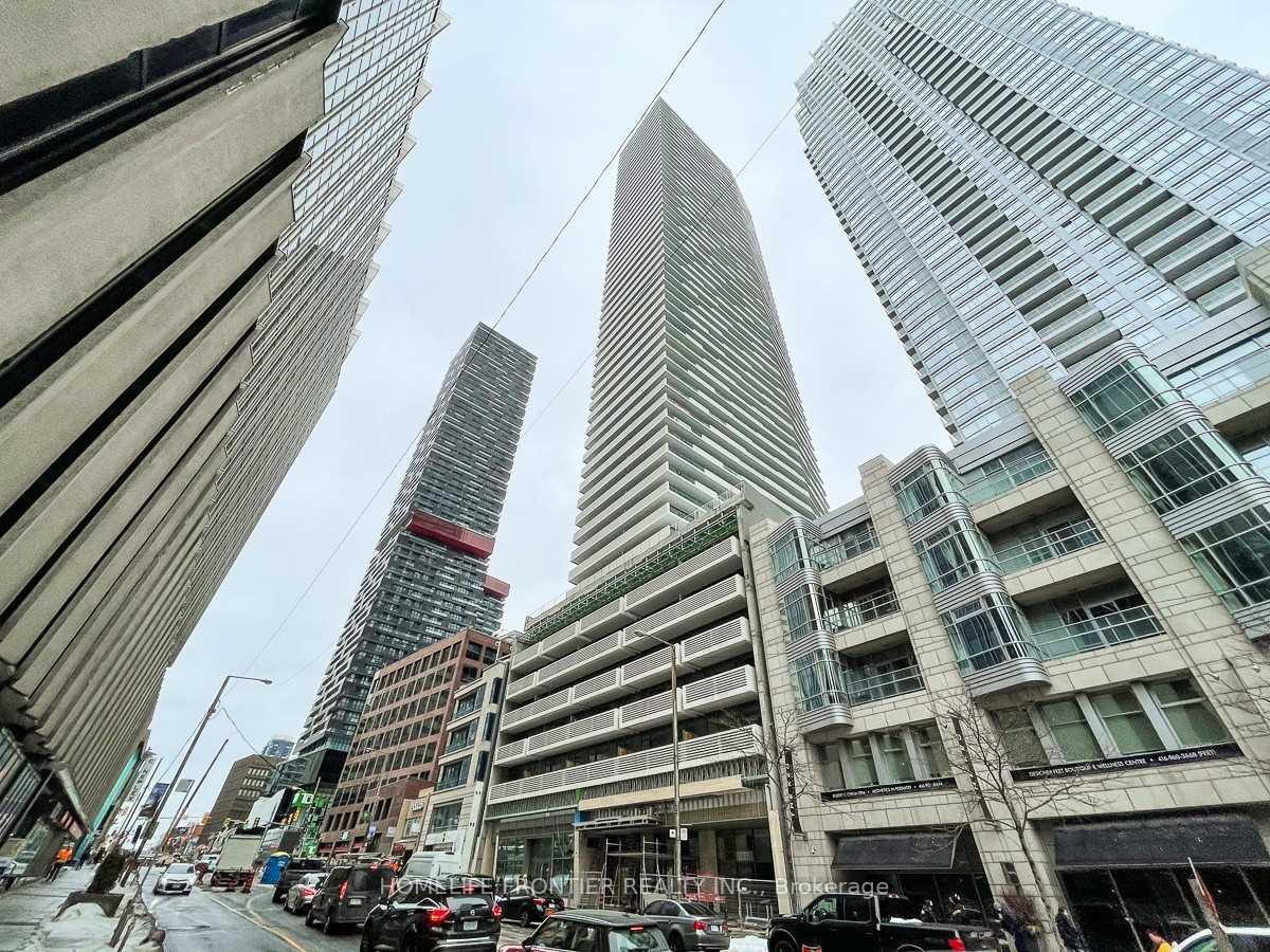3501 - 2221 Yonge Street, Toronto, ON M4S 0B8