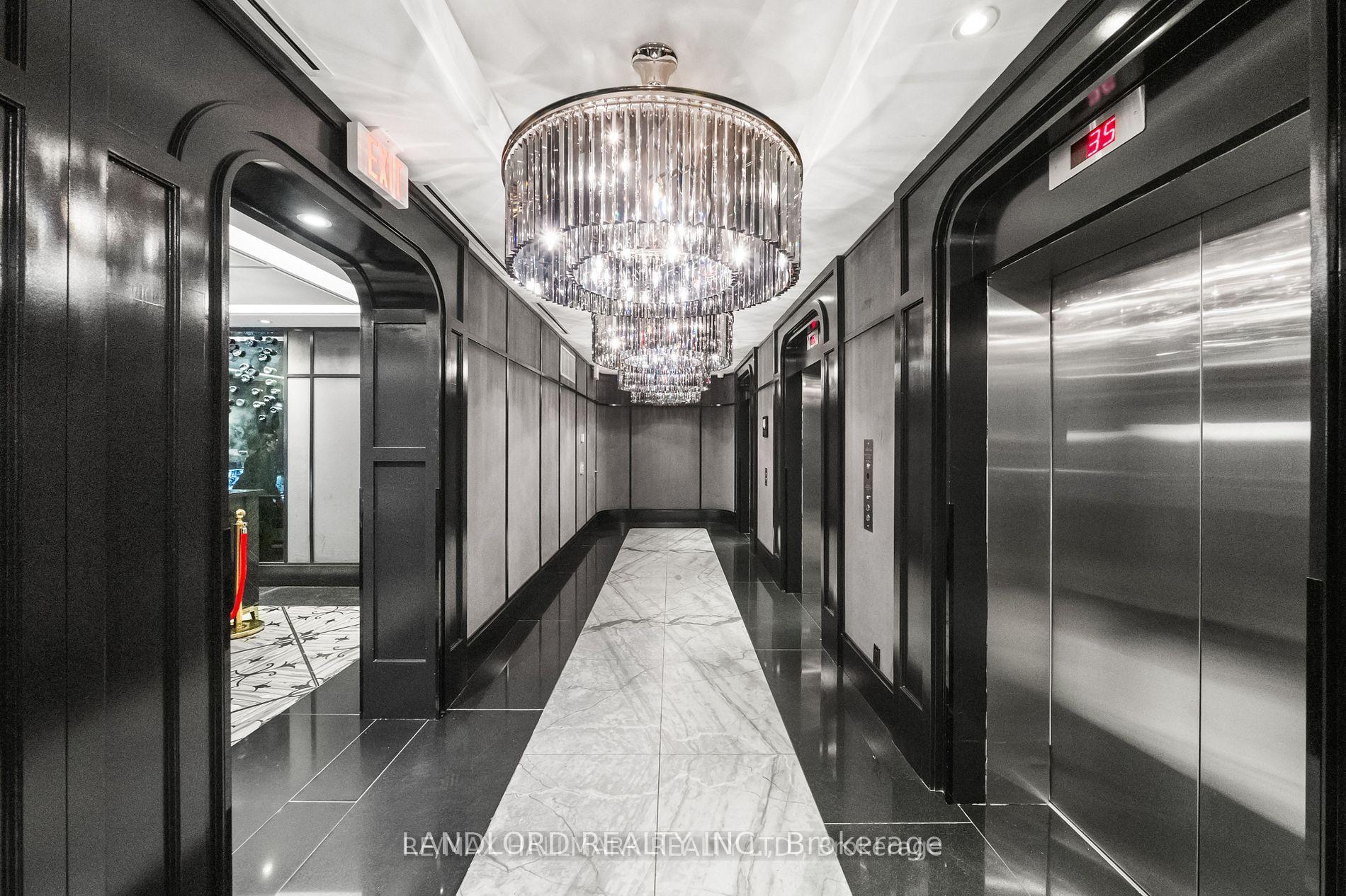 3502 - 88 Blue Jays Way, Toronto, ON M5V 2G3