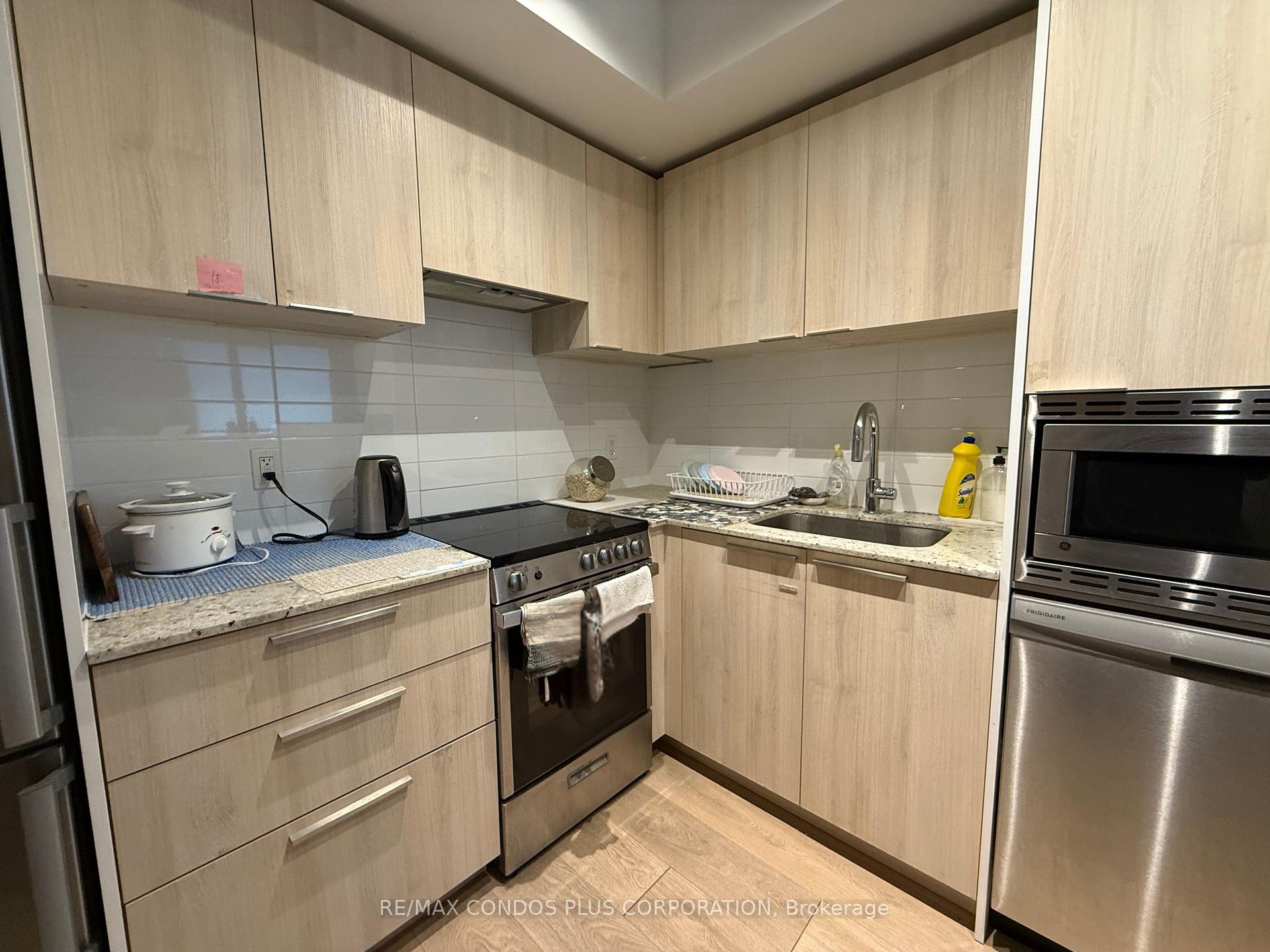 3512 - 501 Yonge Street, Toronto, ON M4Y 1Y4