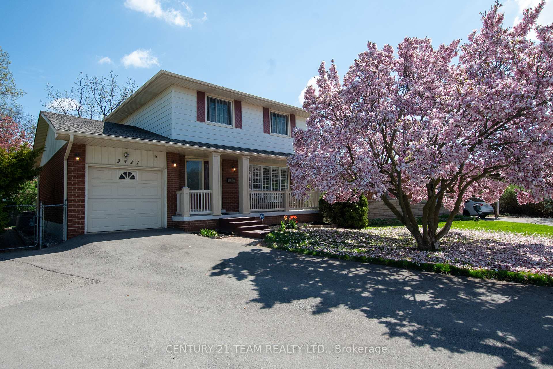 3531 Braemore Court, Burlington, ON L7N 2N1