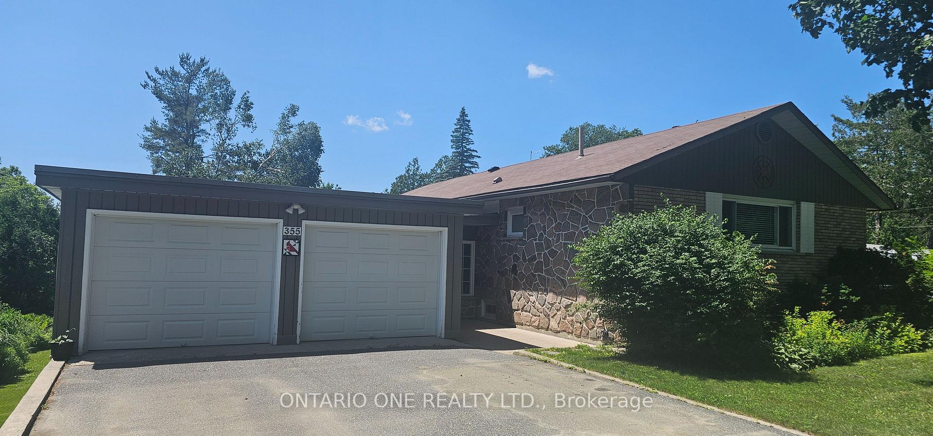 355 Greavette Street, Gravenhurst, ON P1P 1G6