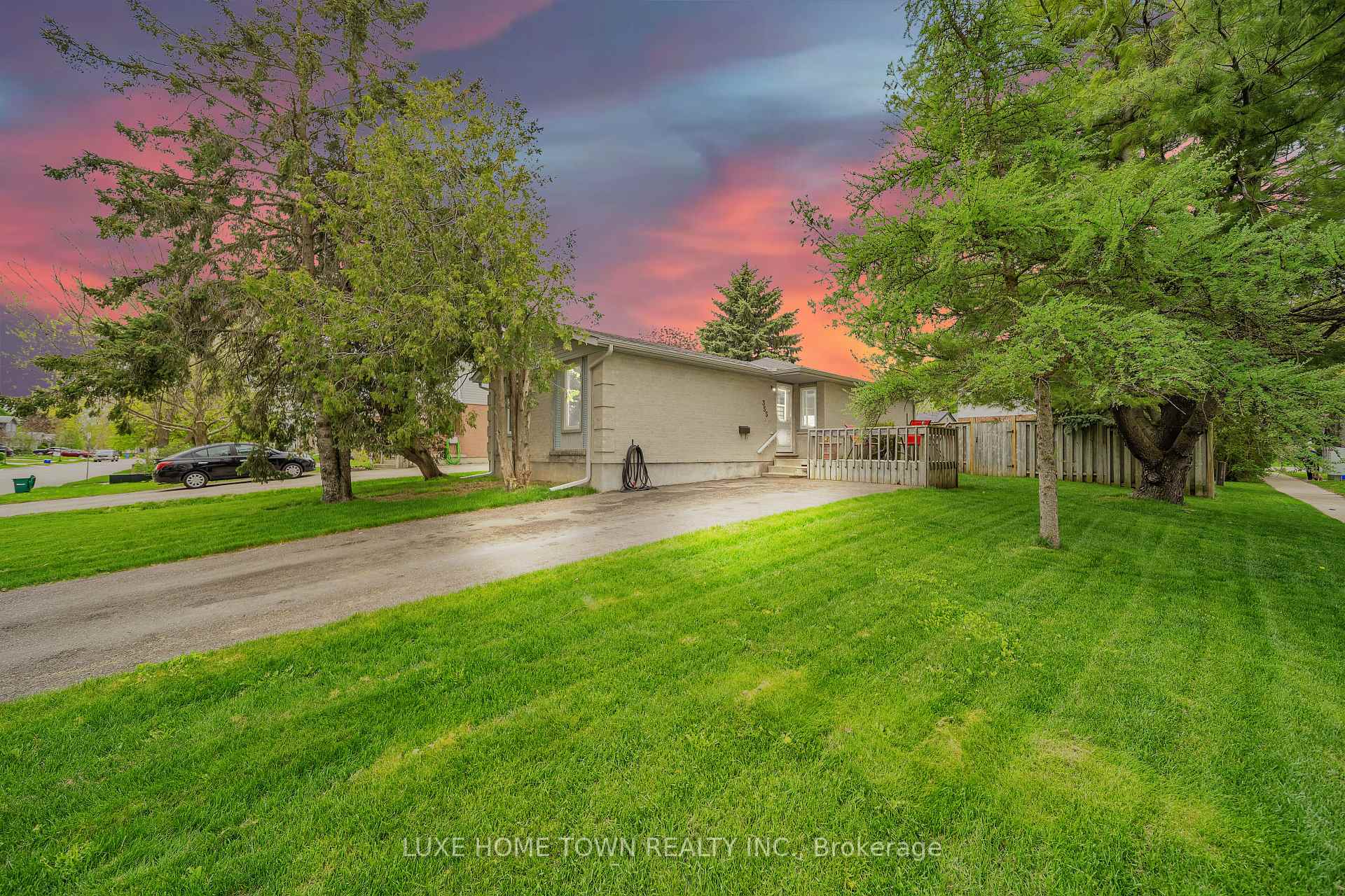 355 Stornoway Drive, Centre Wellington, ON N1M 3K9