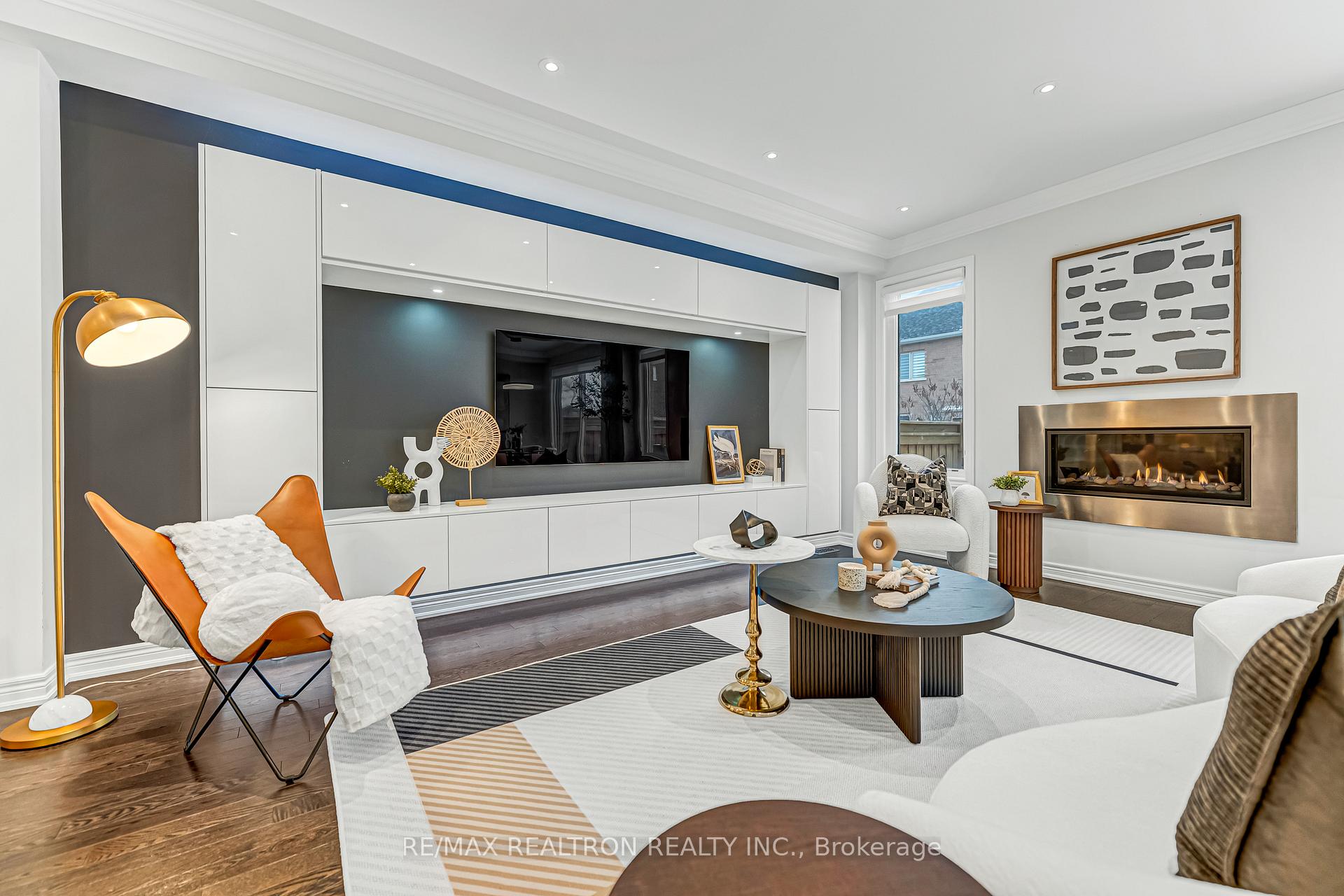 356 Hartwell Way, Aurora, ON L4G 0W5