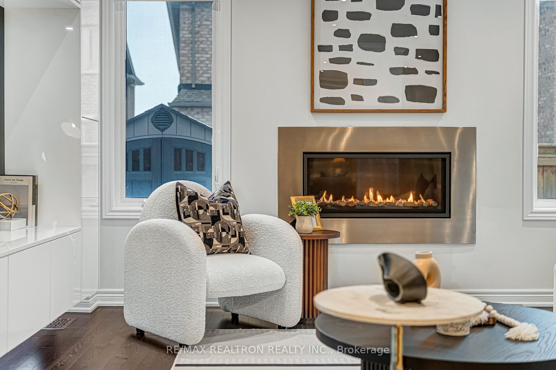 356 Hartwell Way, Aurora, ON L4G 0W5