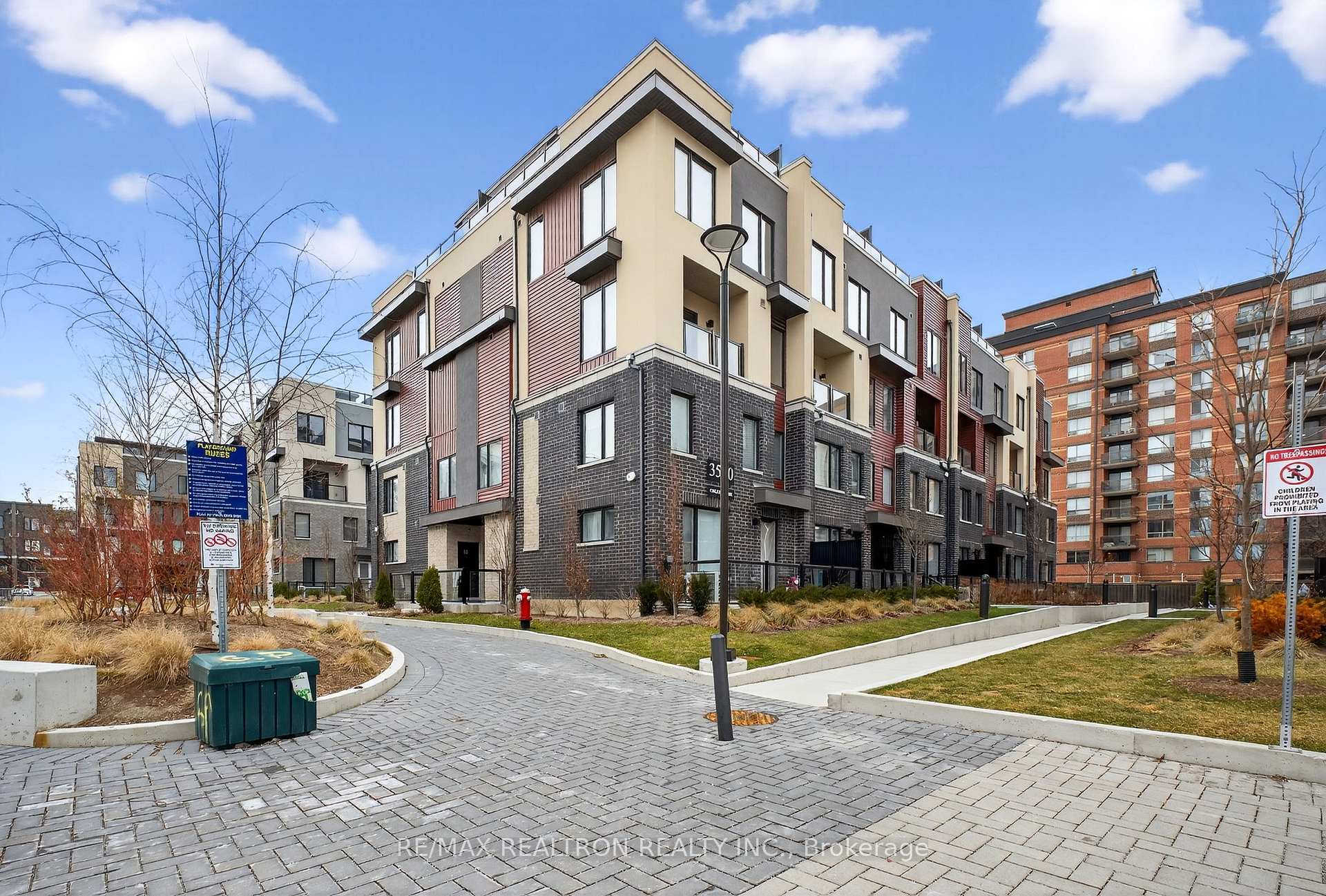 3560 Colonial Drive, Mississauga, ON L5L 0C1