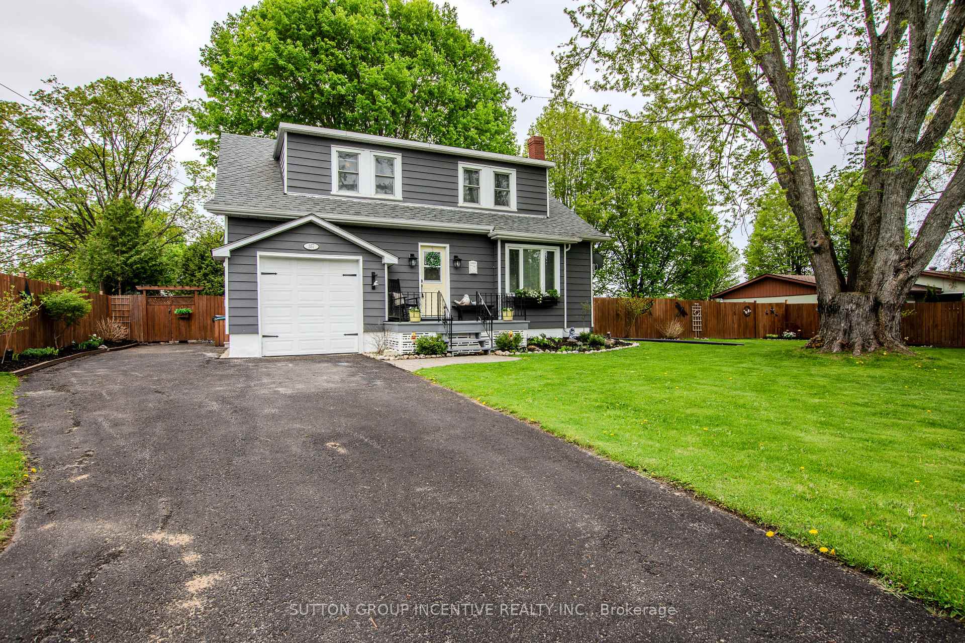 Tiny Real Estate MLS® Listings & Houses For Sale