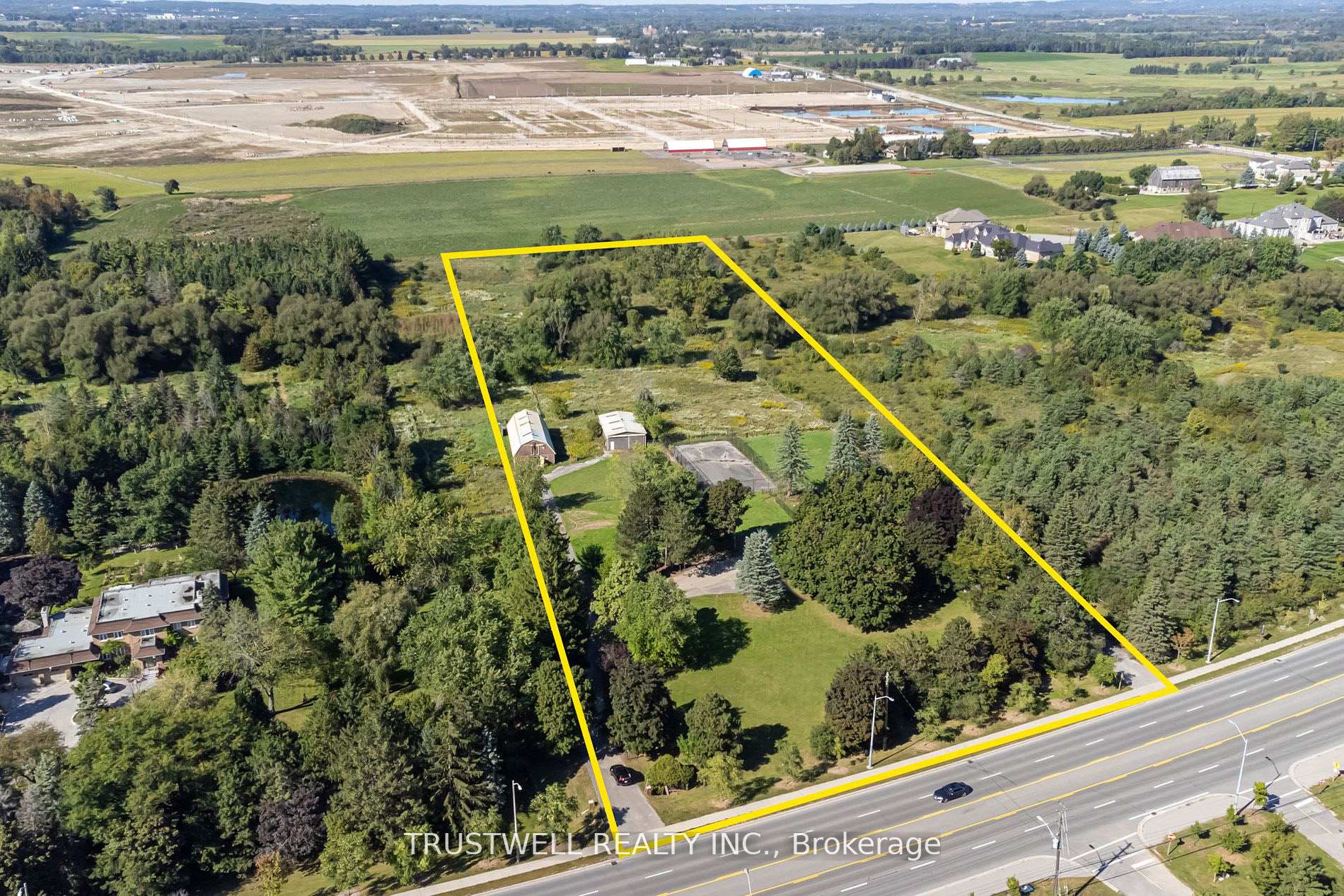 3590 Major Mackenzie Drive E, Markham, ON L6C 1P6