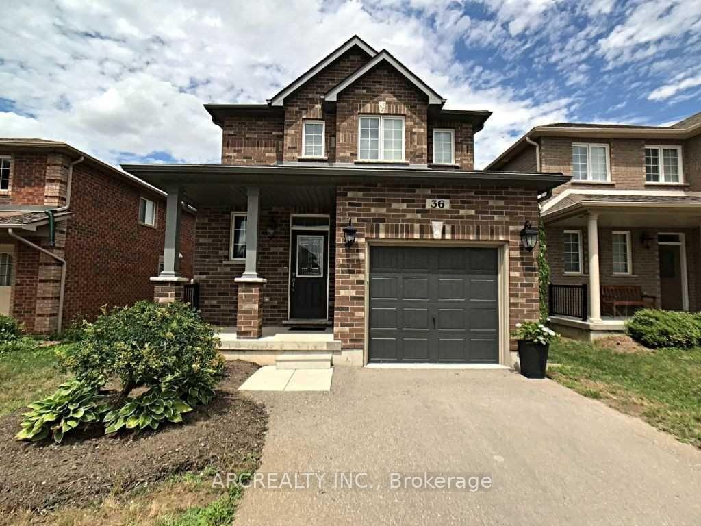 36 Booth Lane, Barrie, ON L4N 0S4