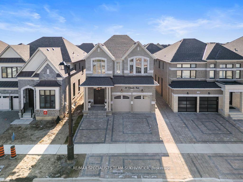 36 Chandos Gate, Vaughan, ON L4H 4K6