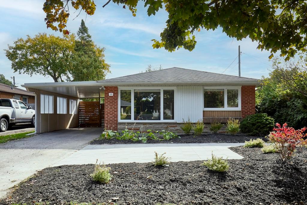 36 Farley Crescent, Toronto, ON M9R 2A6