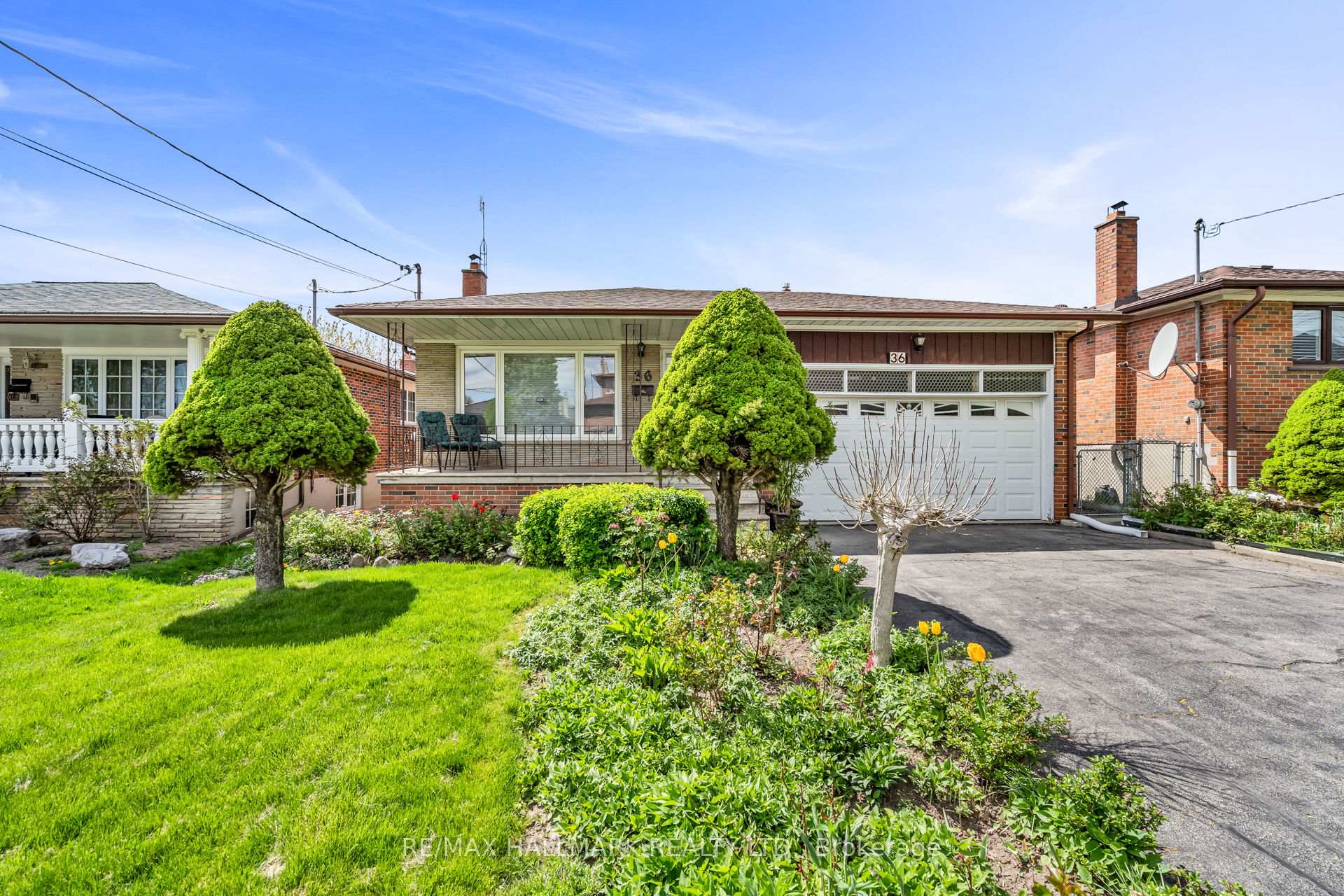 36 Jasmine Road, Toronto, ON M9M 2P9