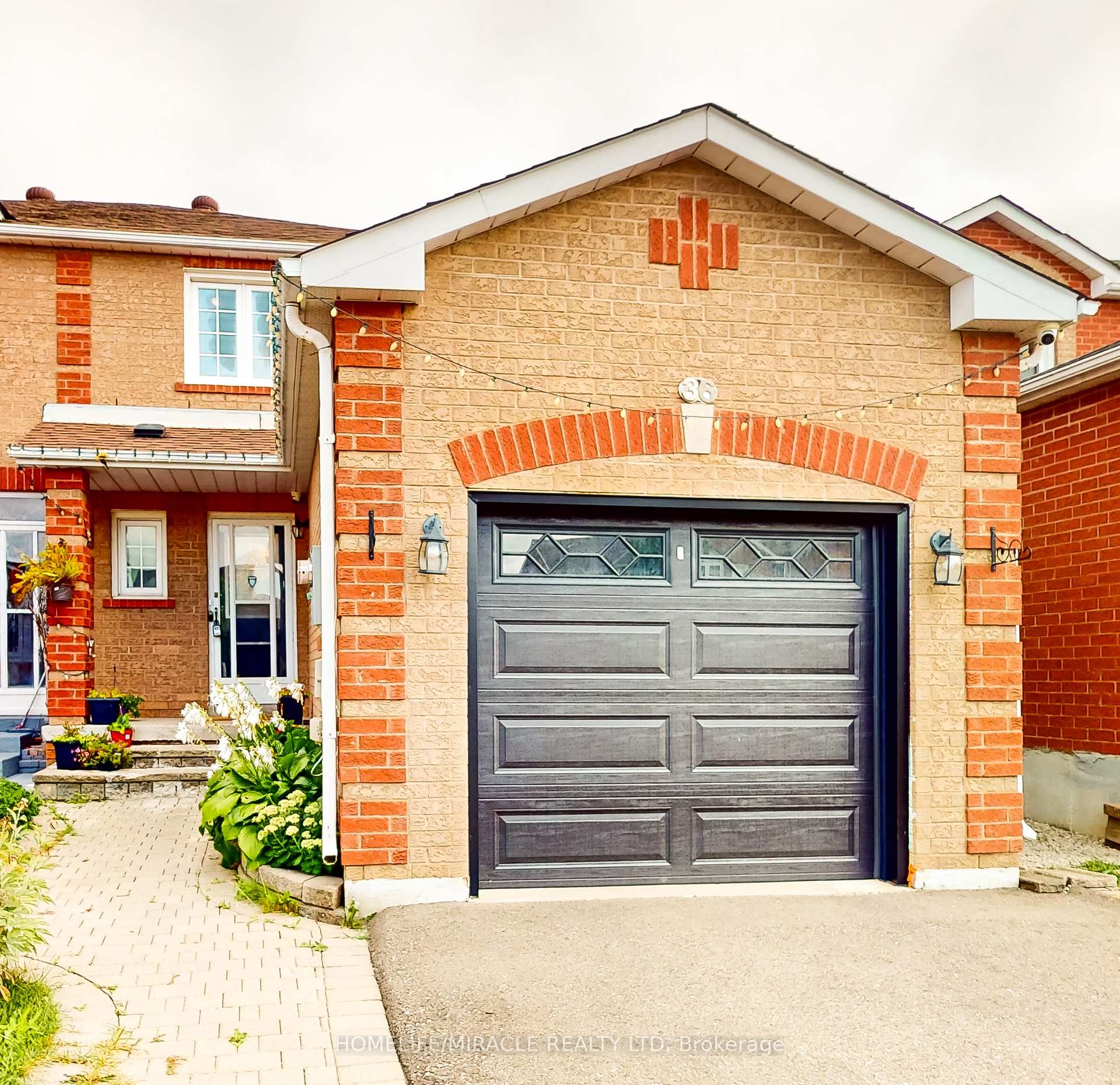 36 Mannel Crescent, Brampton, ON L6Y 5E2