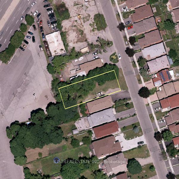 36 Payzac Avenue, Toronto, ON M1E 2W7