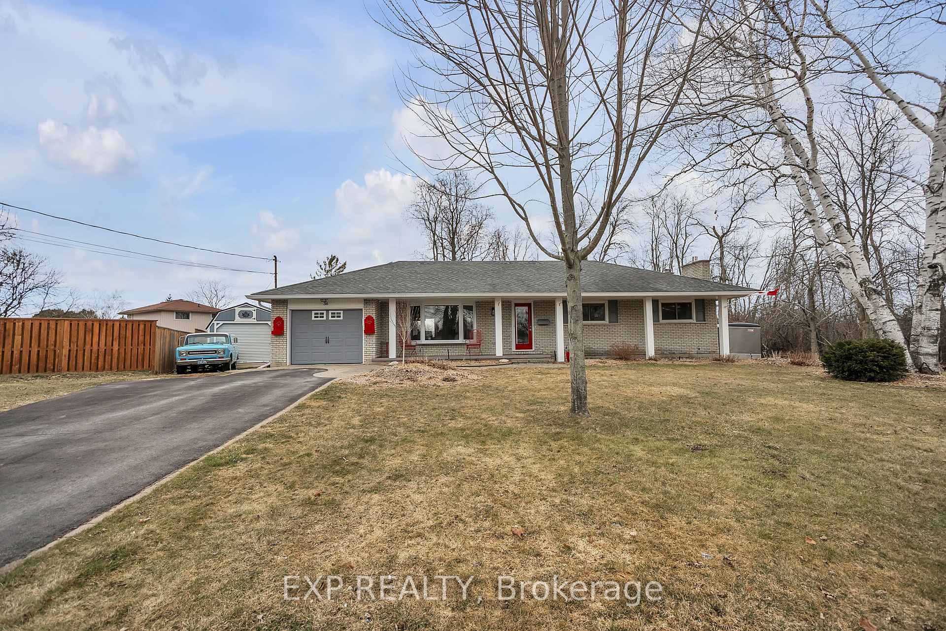 36 Rockhill Court, Quinte West, ON K8R 1G3