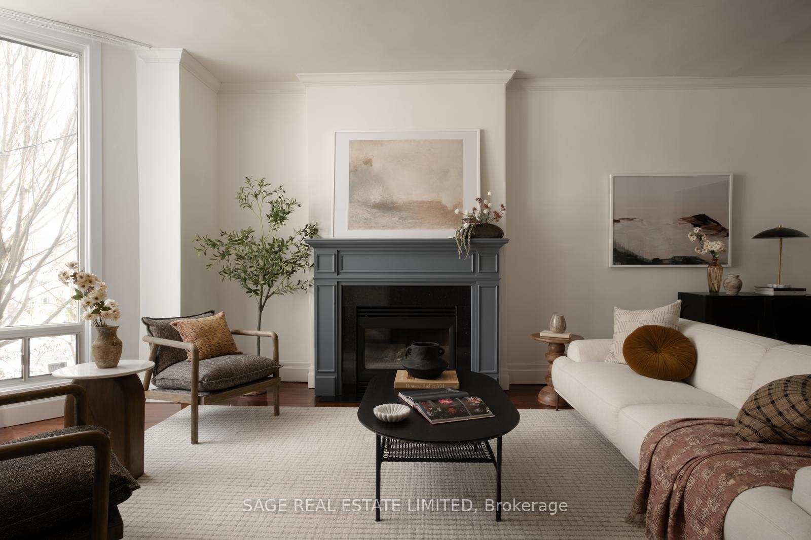 36 Thome Crescent, Toronto, ON M6H 2S5