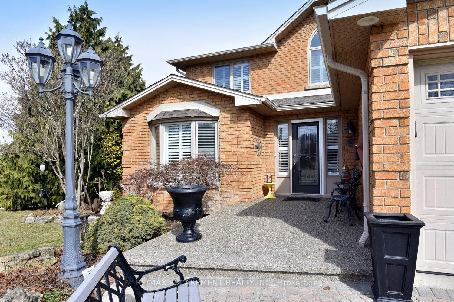 36 Tommar Place, Hamilton, ON L8G 5B4