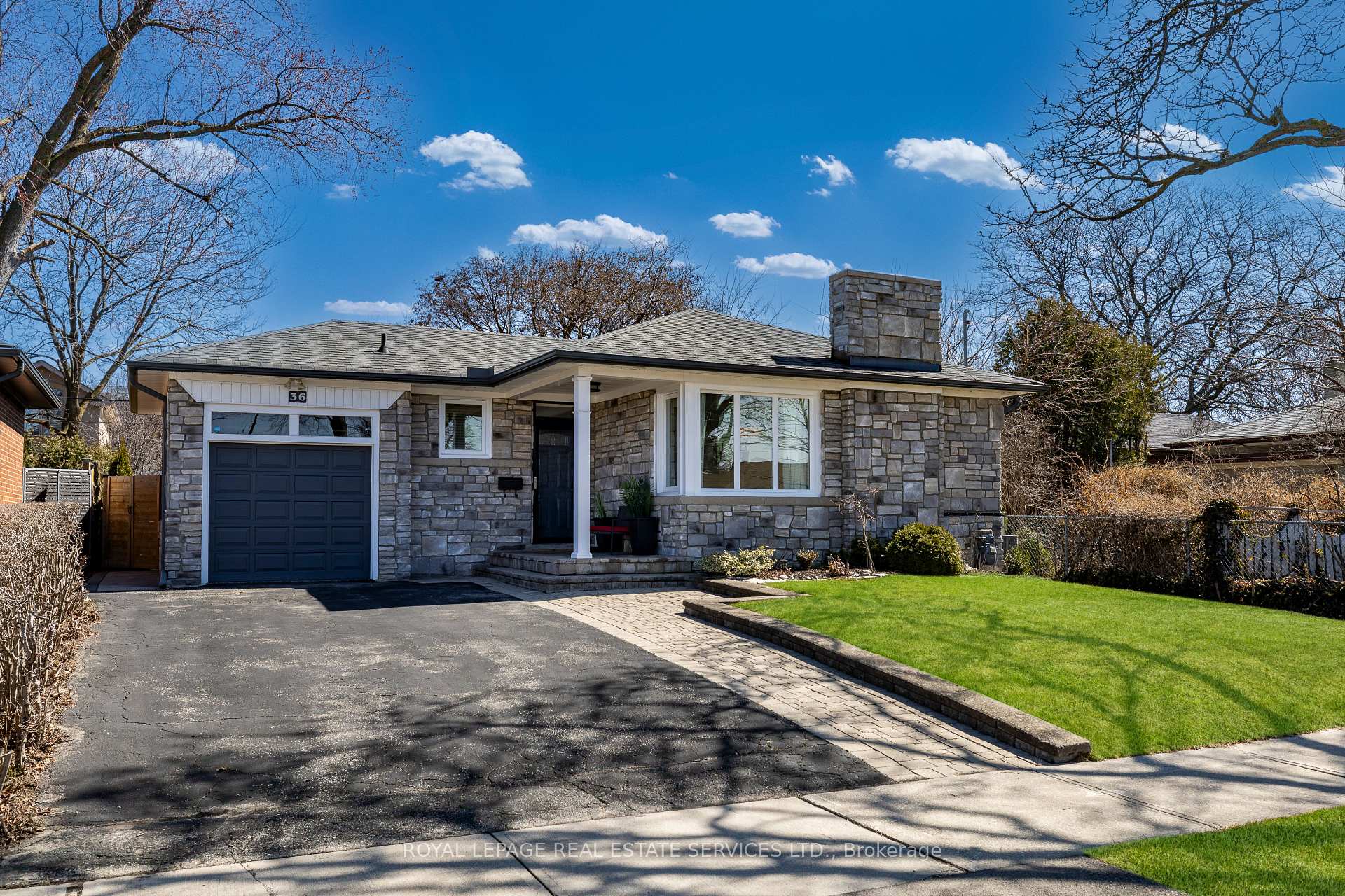 36 Tunbridge Crescent, Toronto, ON M9C 3L6