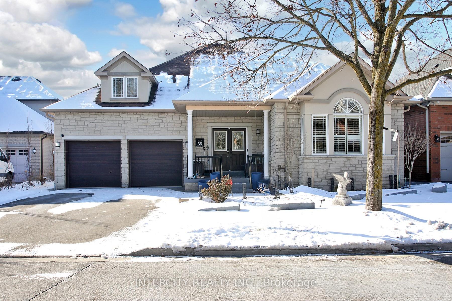 36 Woodland Trail Court, Vaughan, ON L4L 9H9