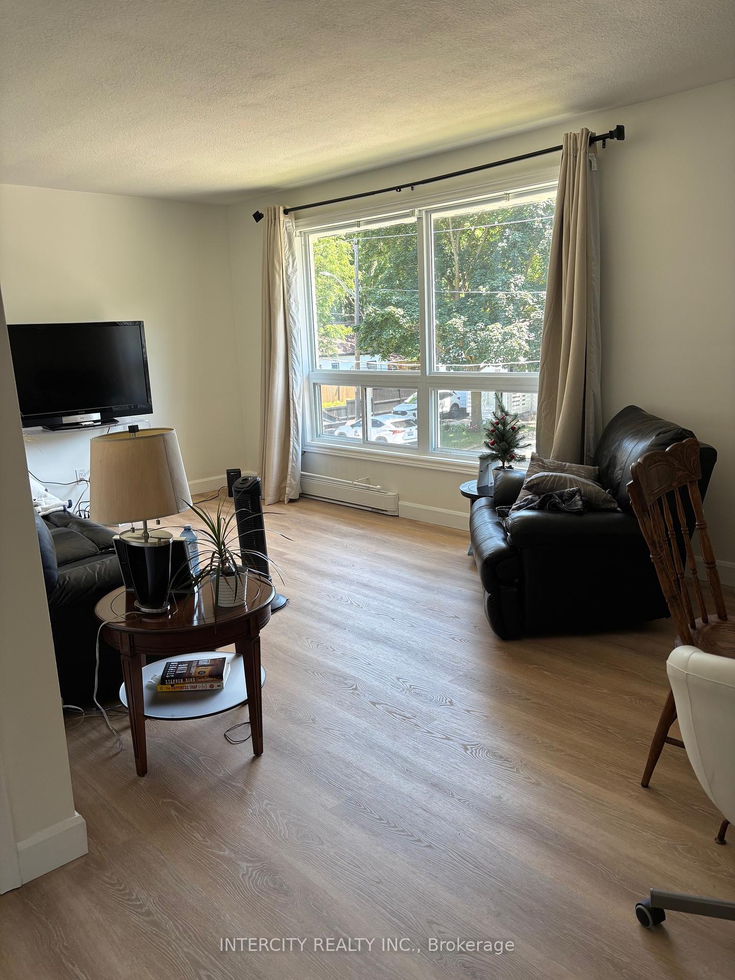 3 - 363 Andrew Street, Newmarket, ON L3Y 1H5