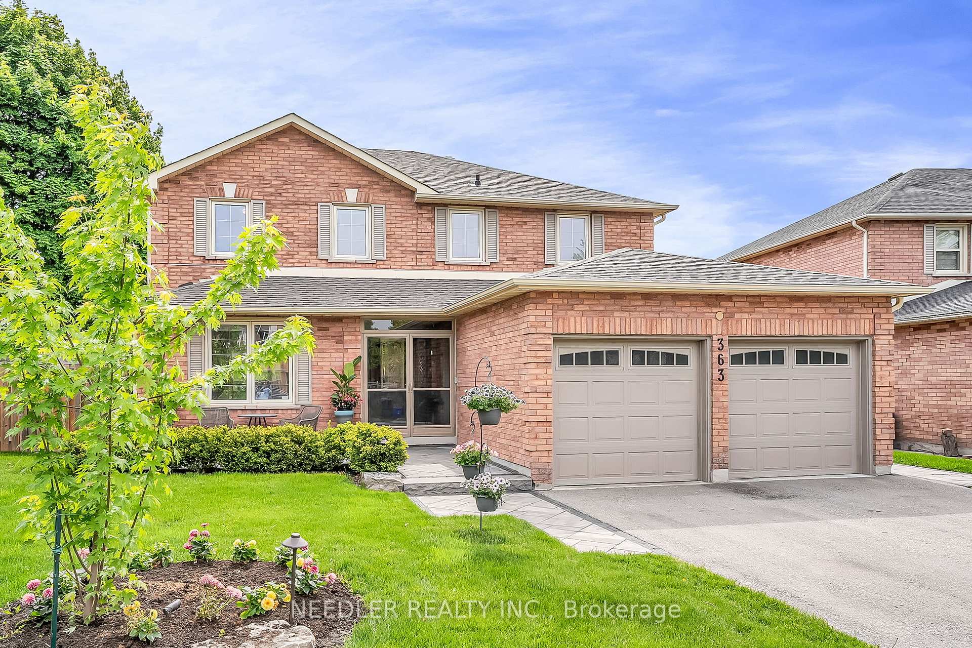 363 Waratah Avenue, Newmarket, ON L3Y 5J3