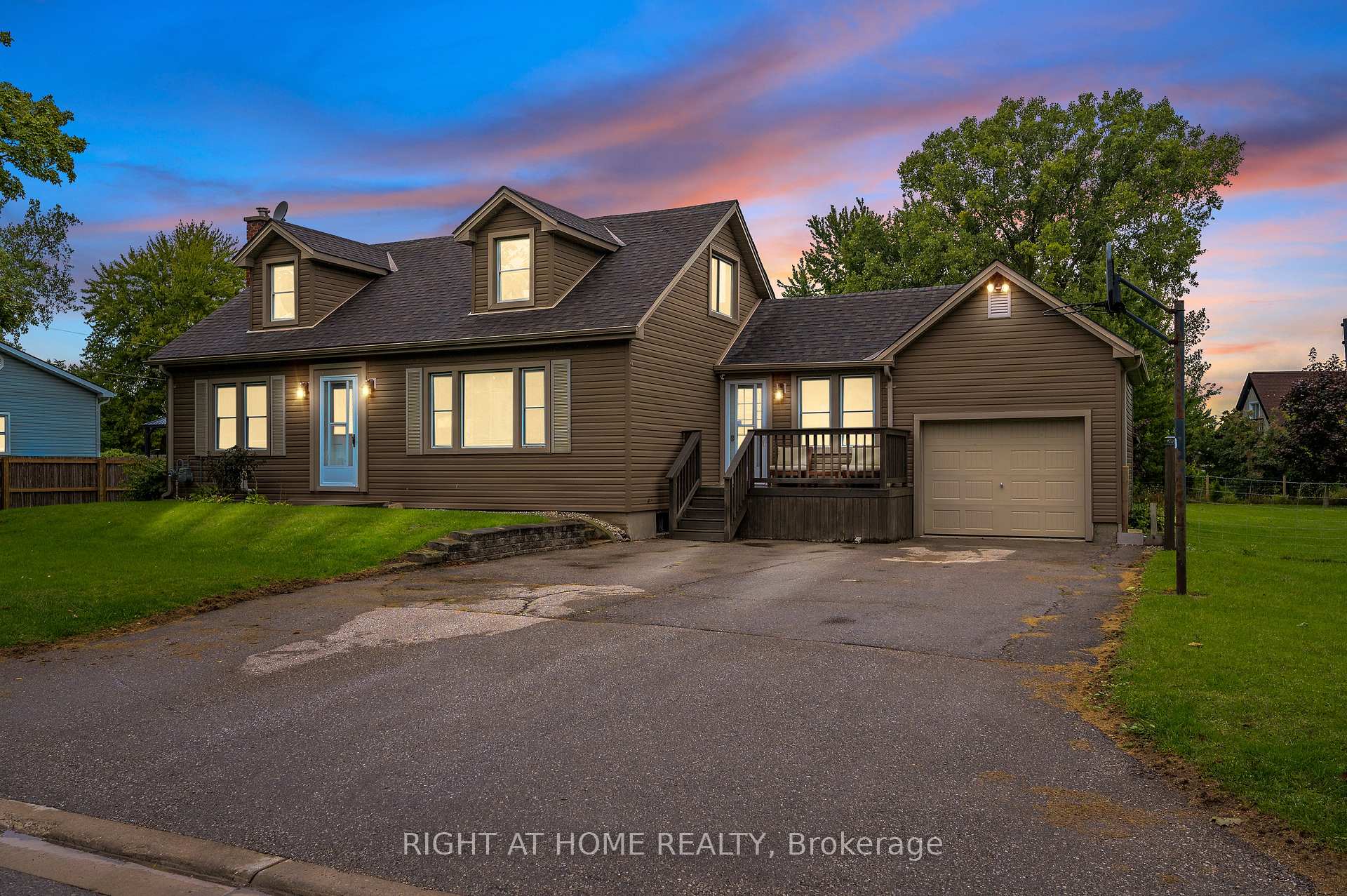 36814 Crediton Road, South Huron, ON N0M 1N0