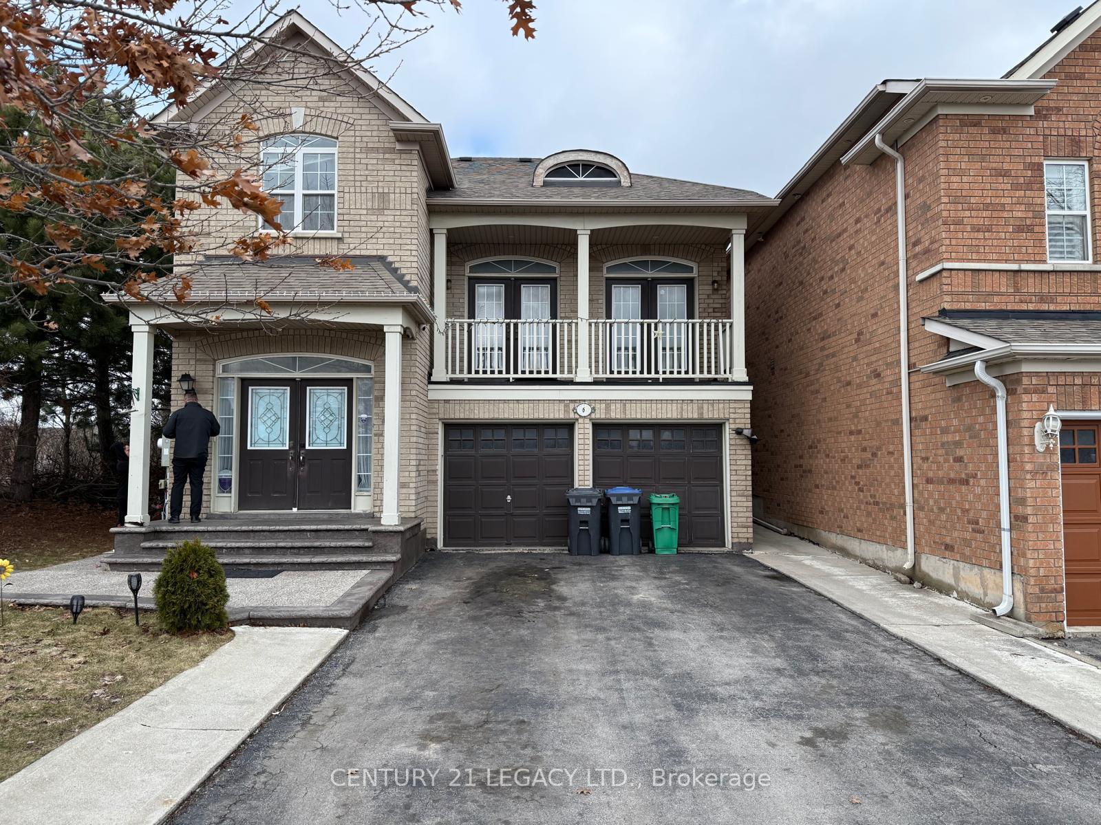 369 Edenbrook Hill Drive, Brampton, ON L7A 2N4