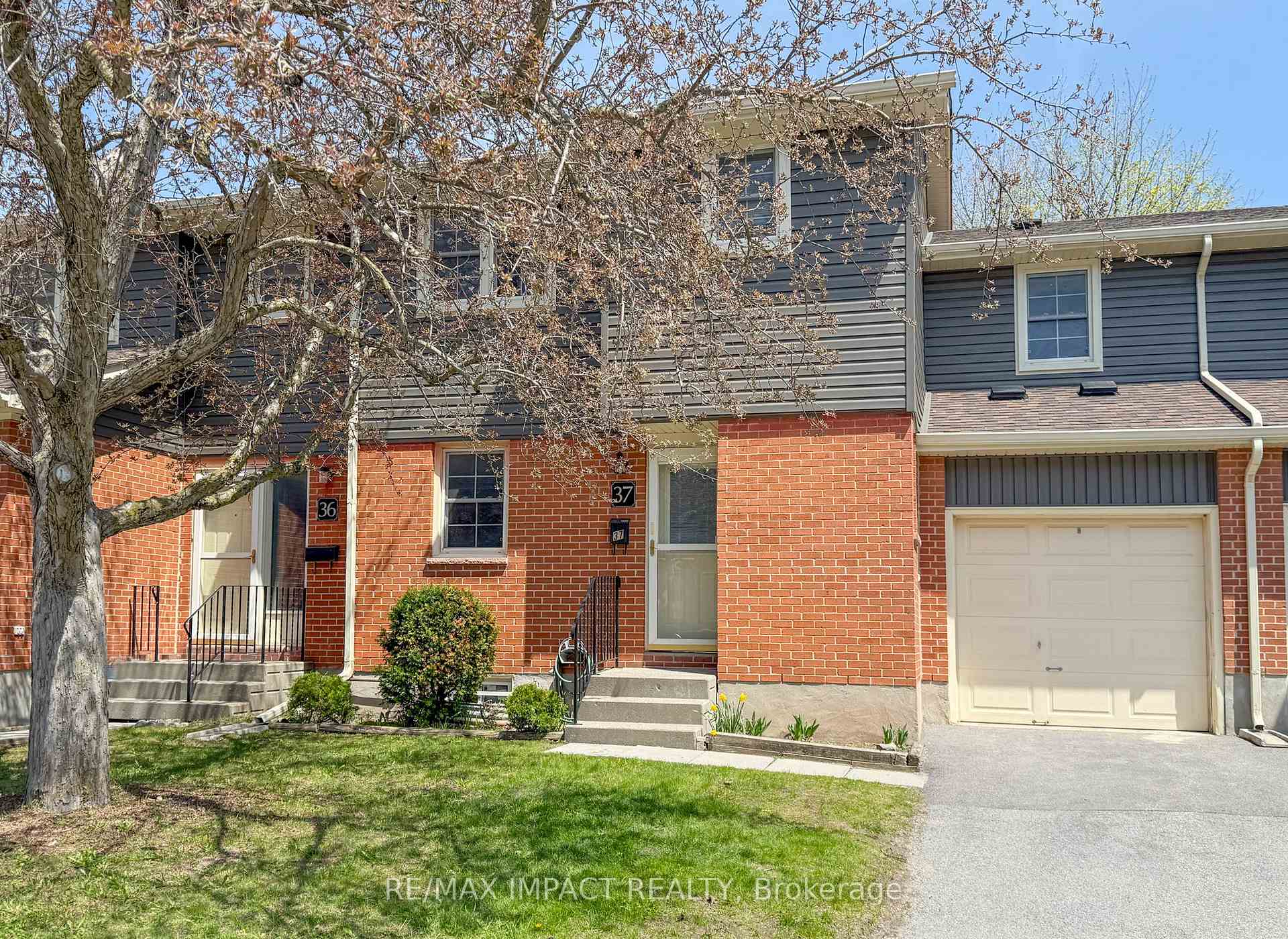 Kingston Real Estate MLS® Listings & Houses For Sale