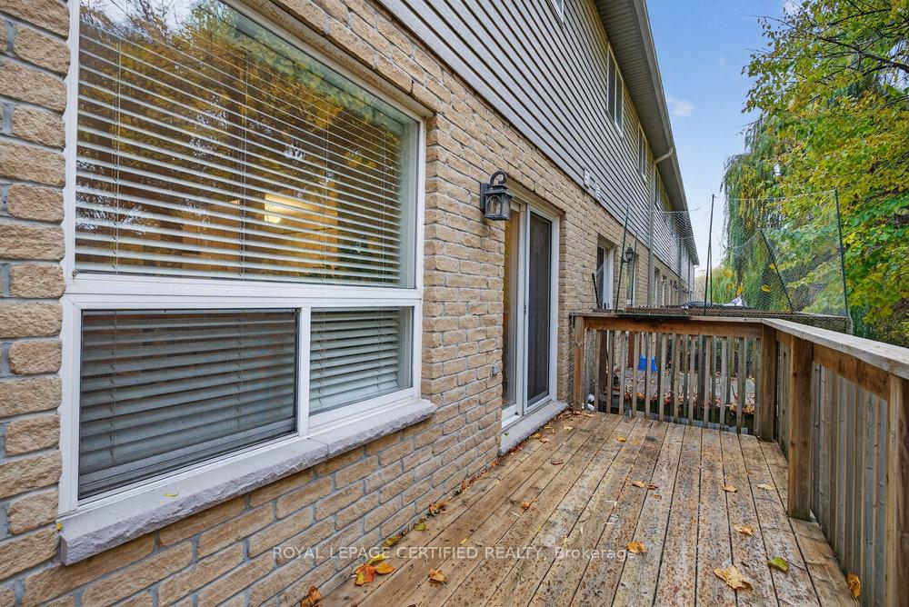 37 - 76 Frances Avenue, Hamilton, ON L8E 5X2