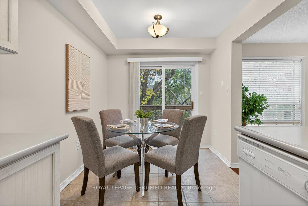37 - 76 Frances Avenue, Hamilton, ON L8E 5X2