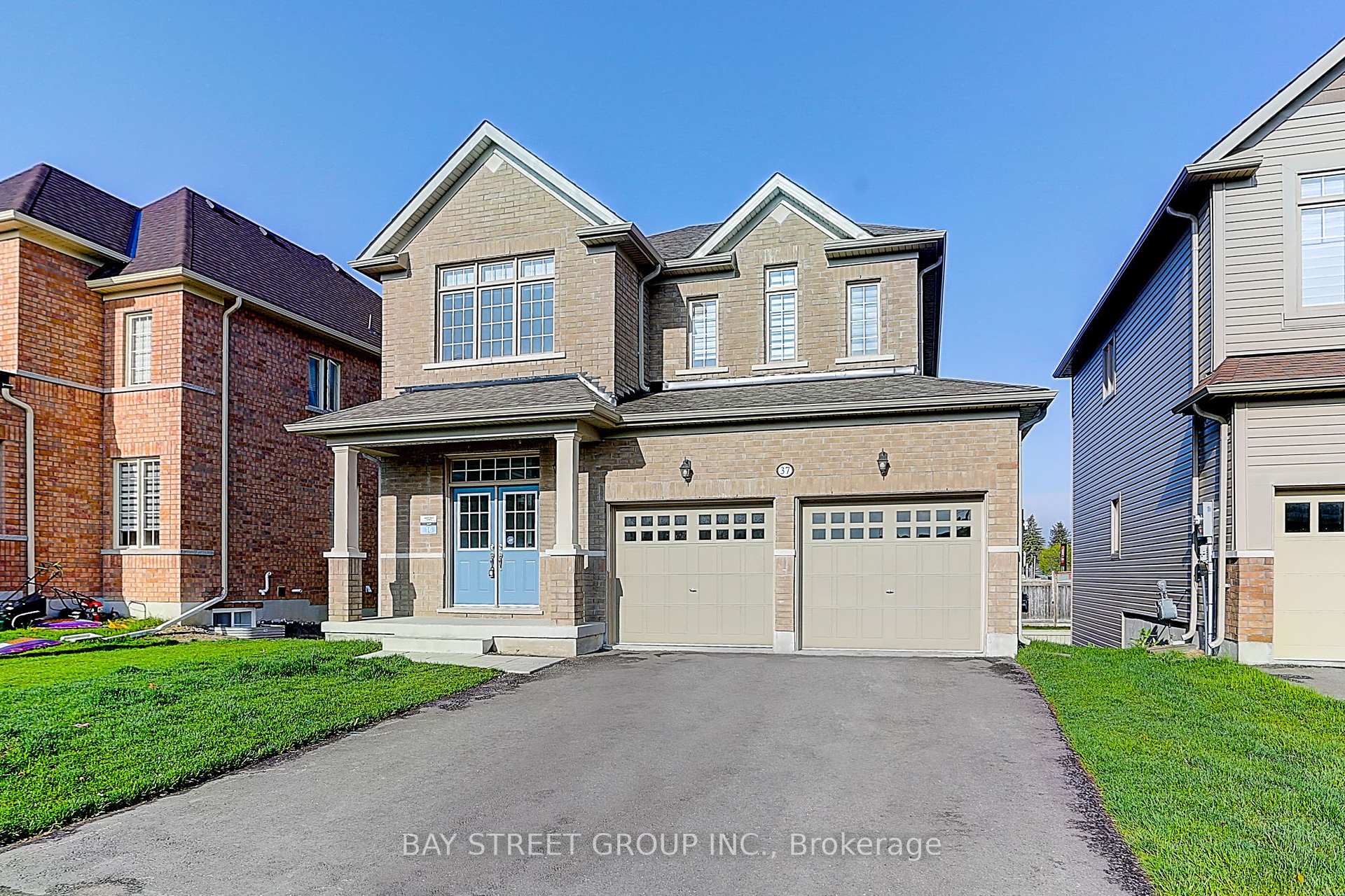 37 Bill Guy Drive, Georgina, ON L4P 2G3