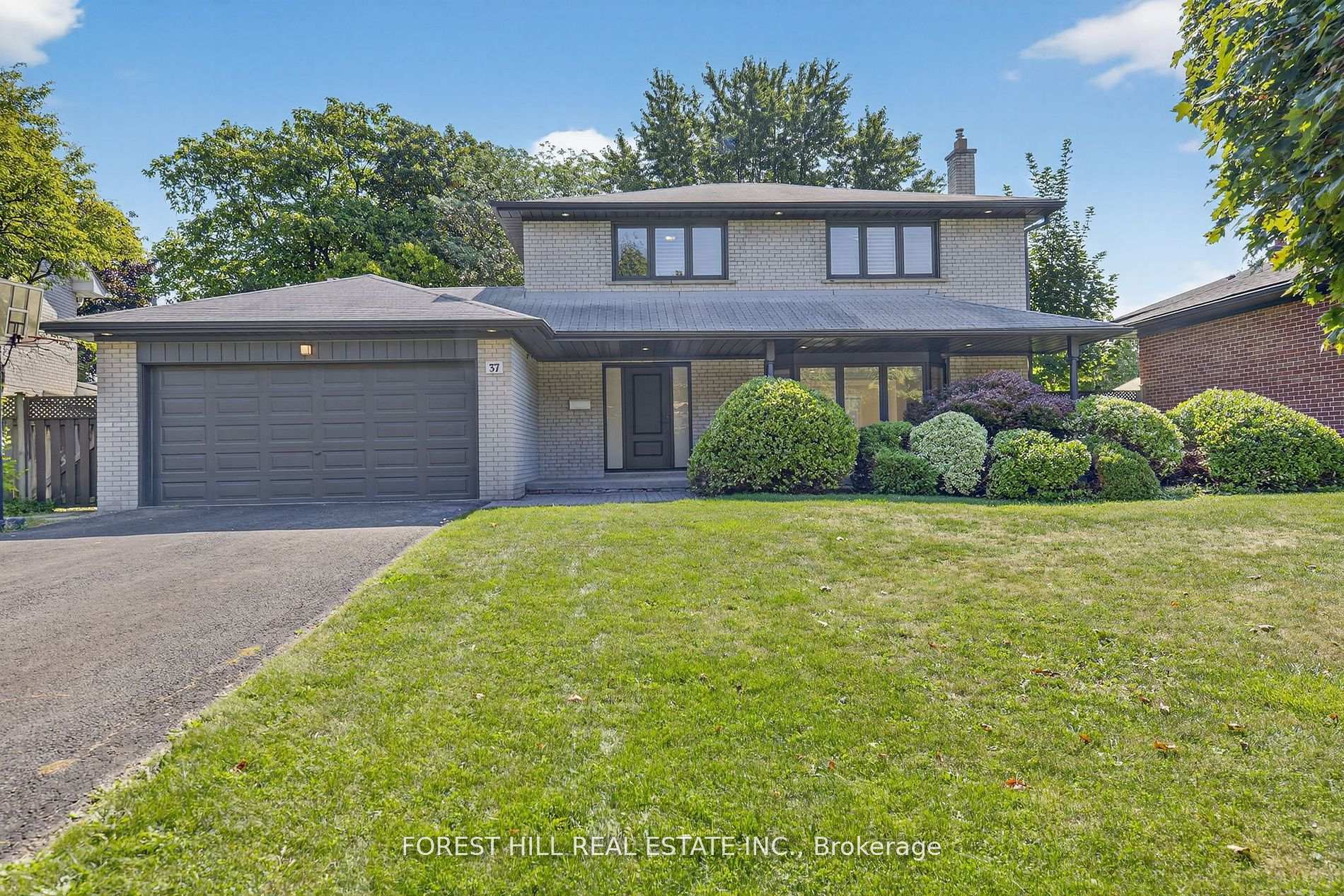 37 Cherry Post Crescent, Toronto, ON M9C 2J9