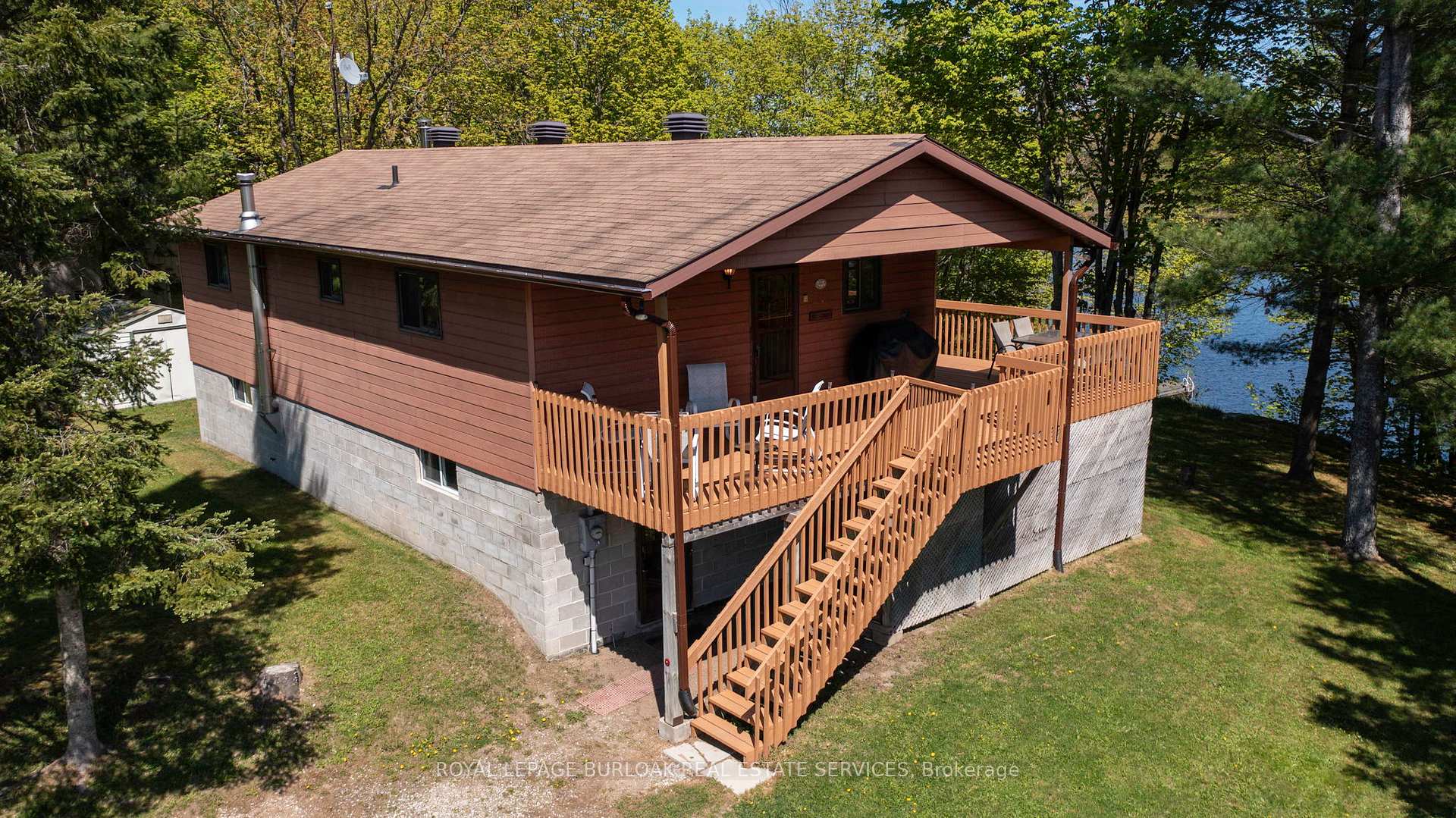 37 Dockside Drive, McKellar, ON P0G 1C0