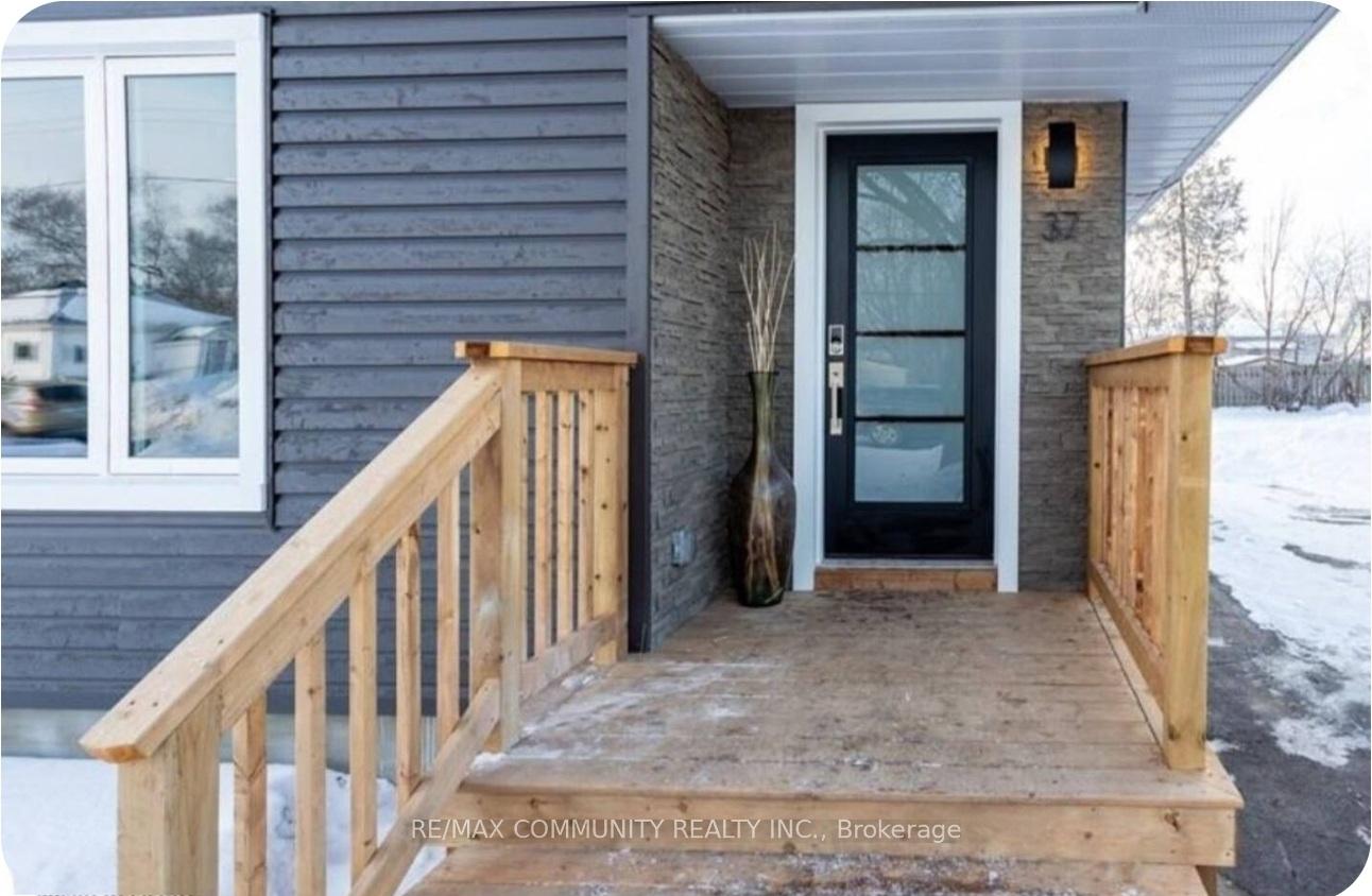37 Edward Street, Quinte West, ON K8V 2C3