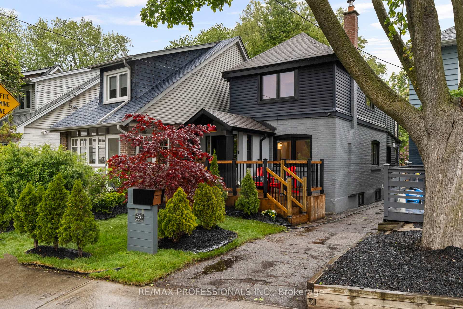 37 West Lynn Avenue, Toronto, ON M4C 3V9
