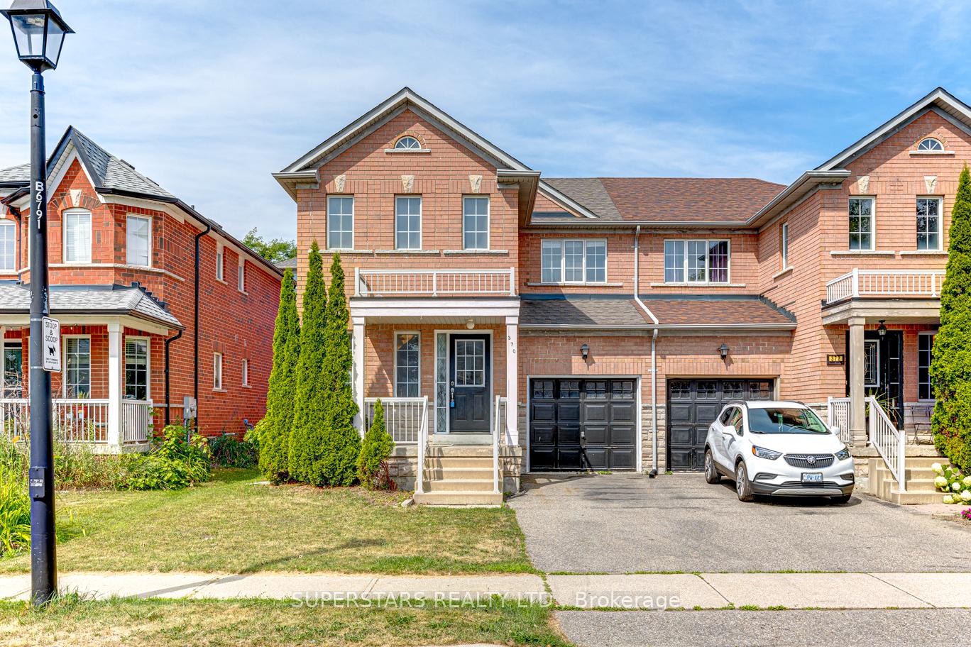 370 Flagstone Way, Newmarket, ON L3X 2R3